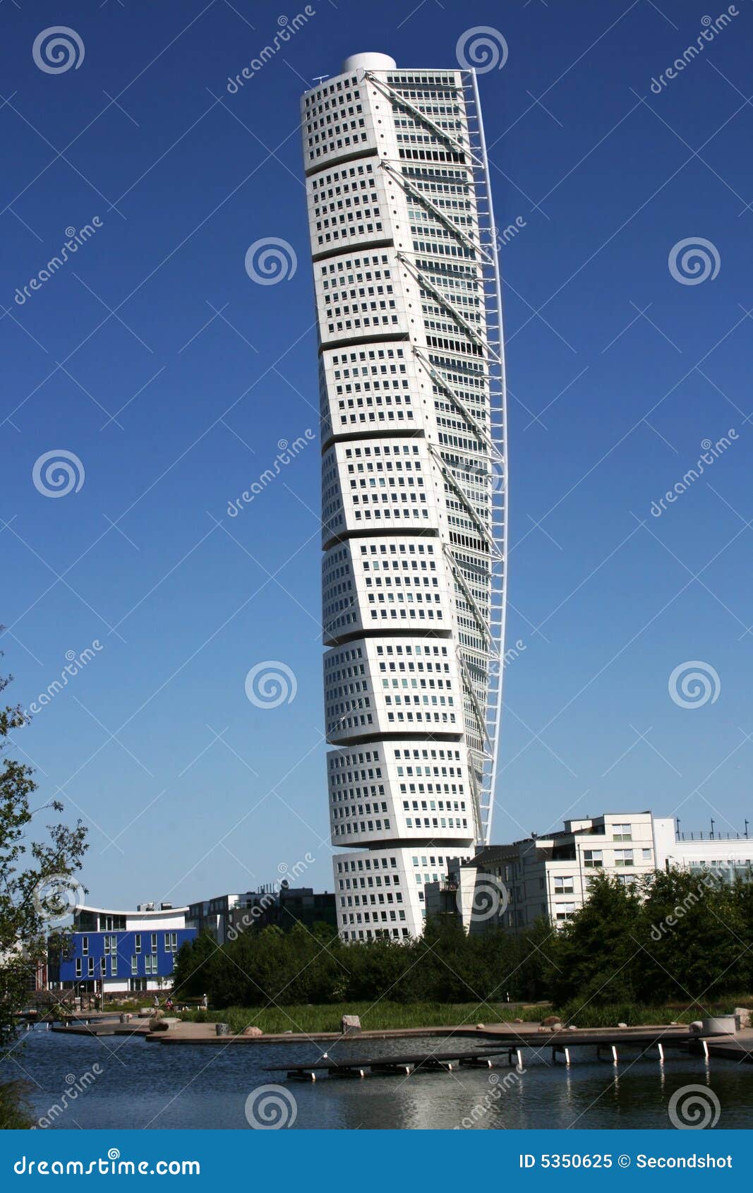 Turning Torso editorial image. Image of santiago, structure - 5350625