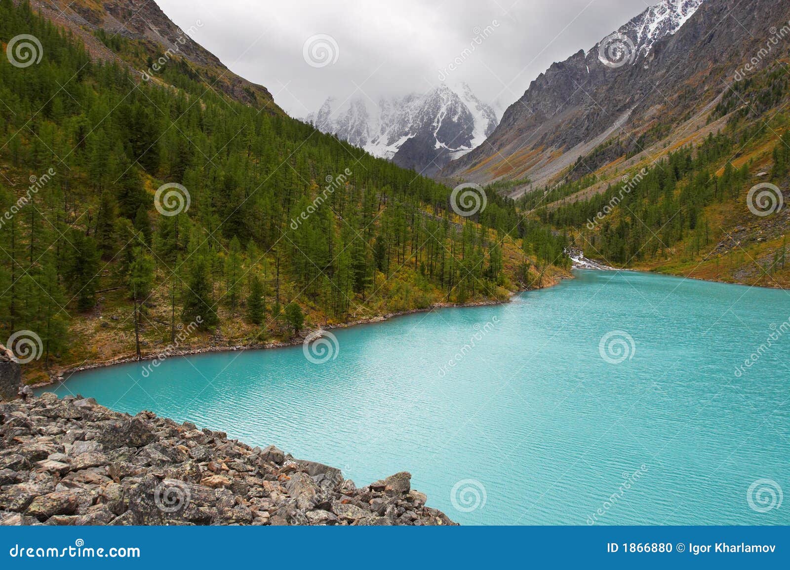 Turquoise Lake and Mountains. Stock Photo - Image of turquoise, travel ...