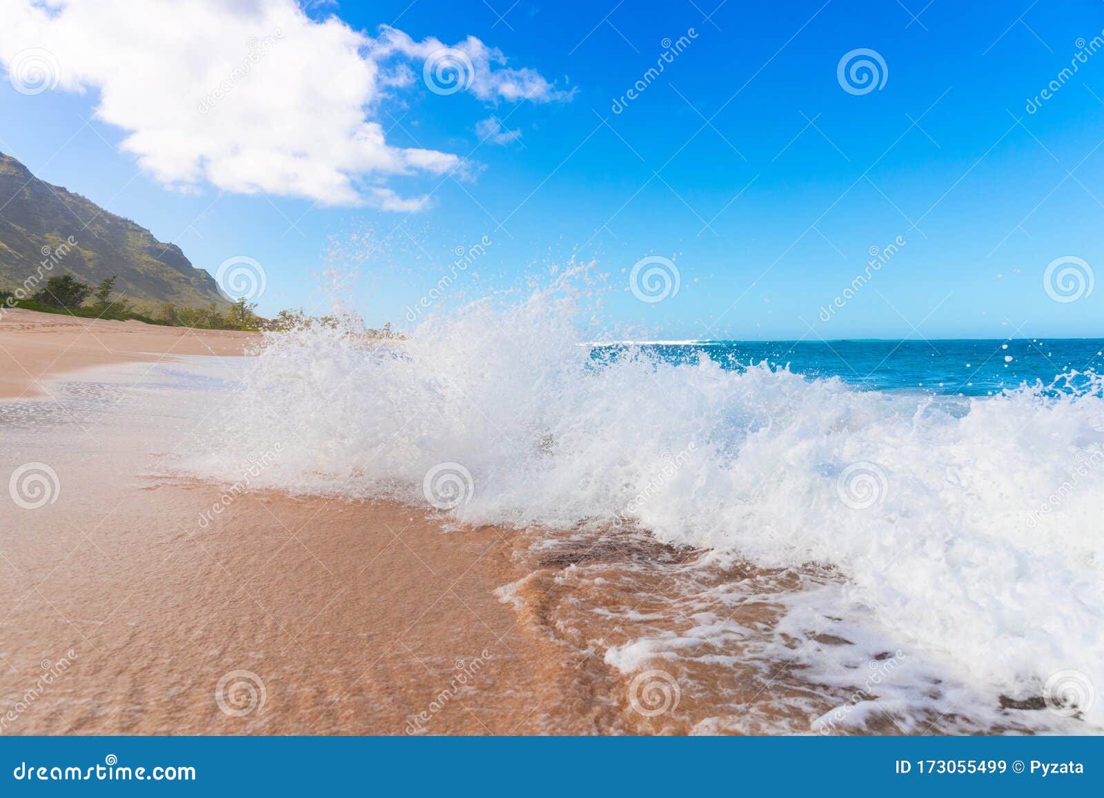 Turquoise Ocean Wave Splash on Tropical Sandy Beach Stock Image - Image ...