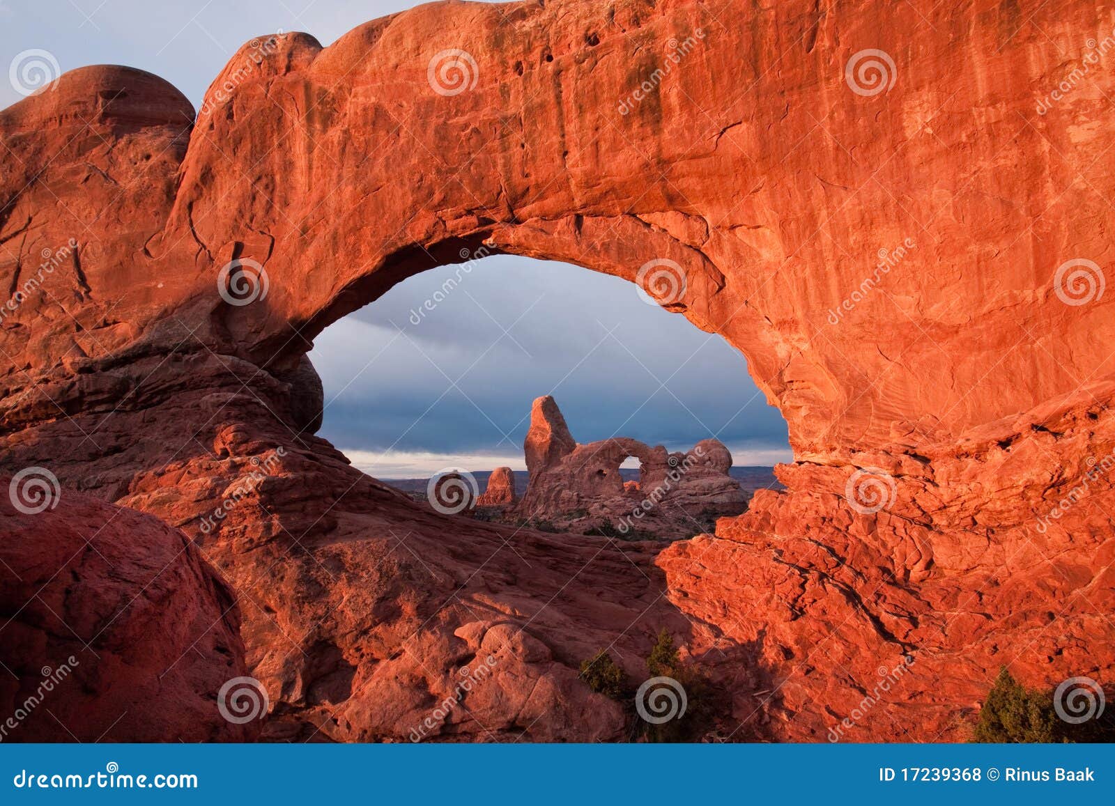 Sunrise At Turret Arch In Arches National Park In Utah Along The ...