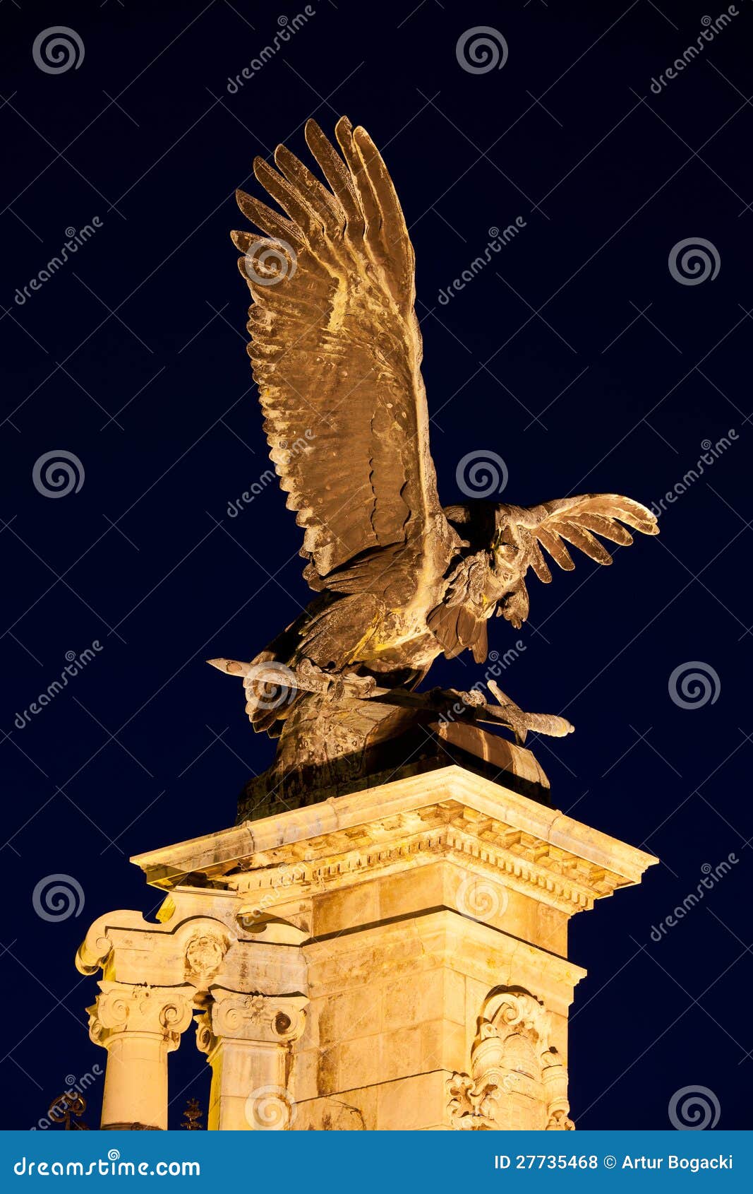 Turul Bird Statue at Night in Budapest Stock Photo - Image of symbol ...