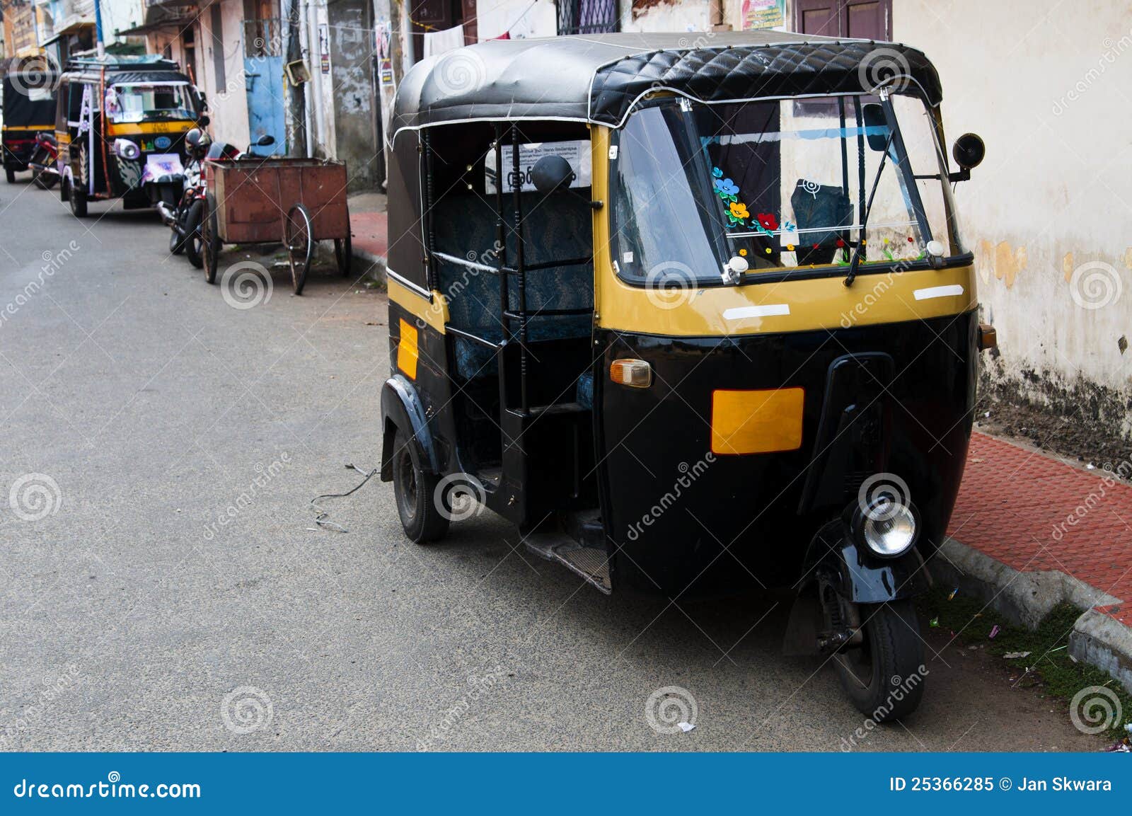Tut-tuk - Auto Rickshaw Taxi in India Stock Image - Image of cars ...