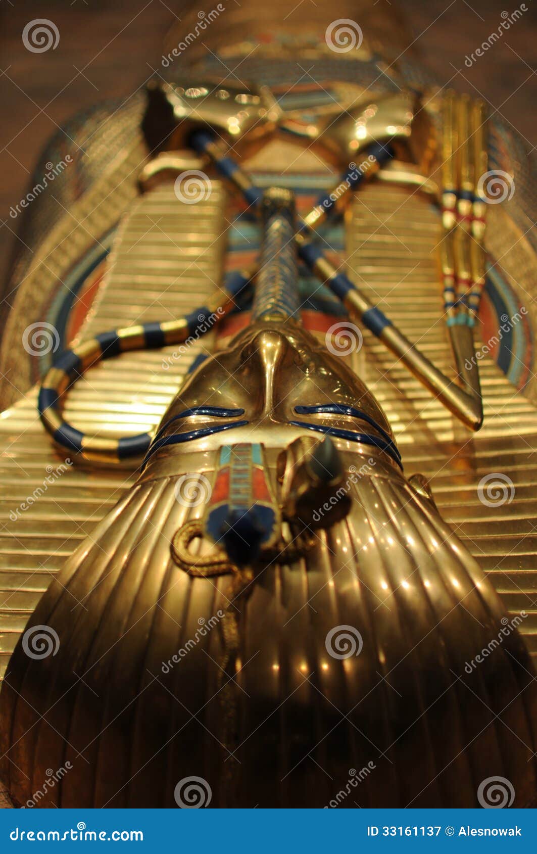 Tutanchamon treasure editorial photography. Image of sarcophagus - 33161137