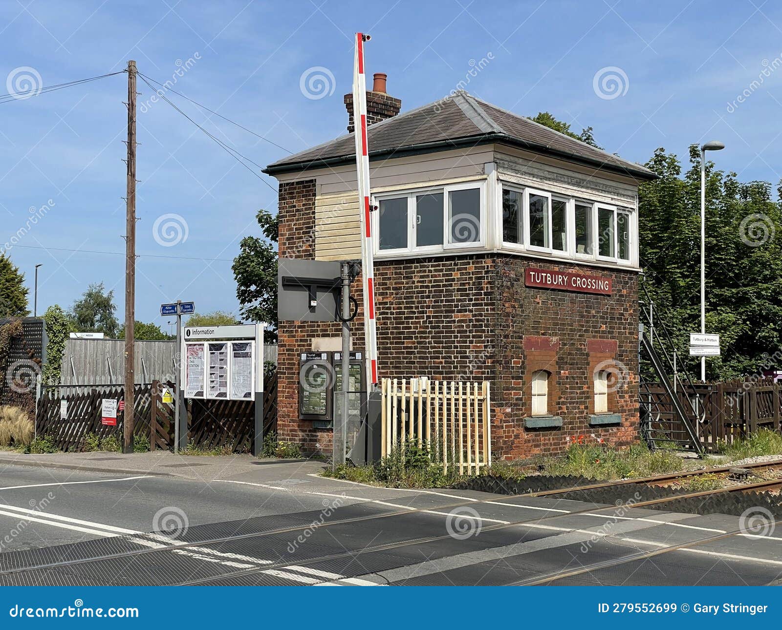 Tutbury Crossing Signal Box at Tutbury and Hatton Station Derbyshire ...