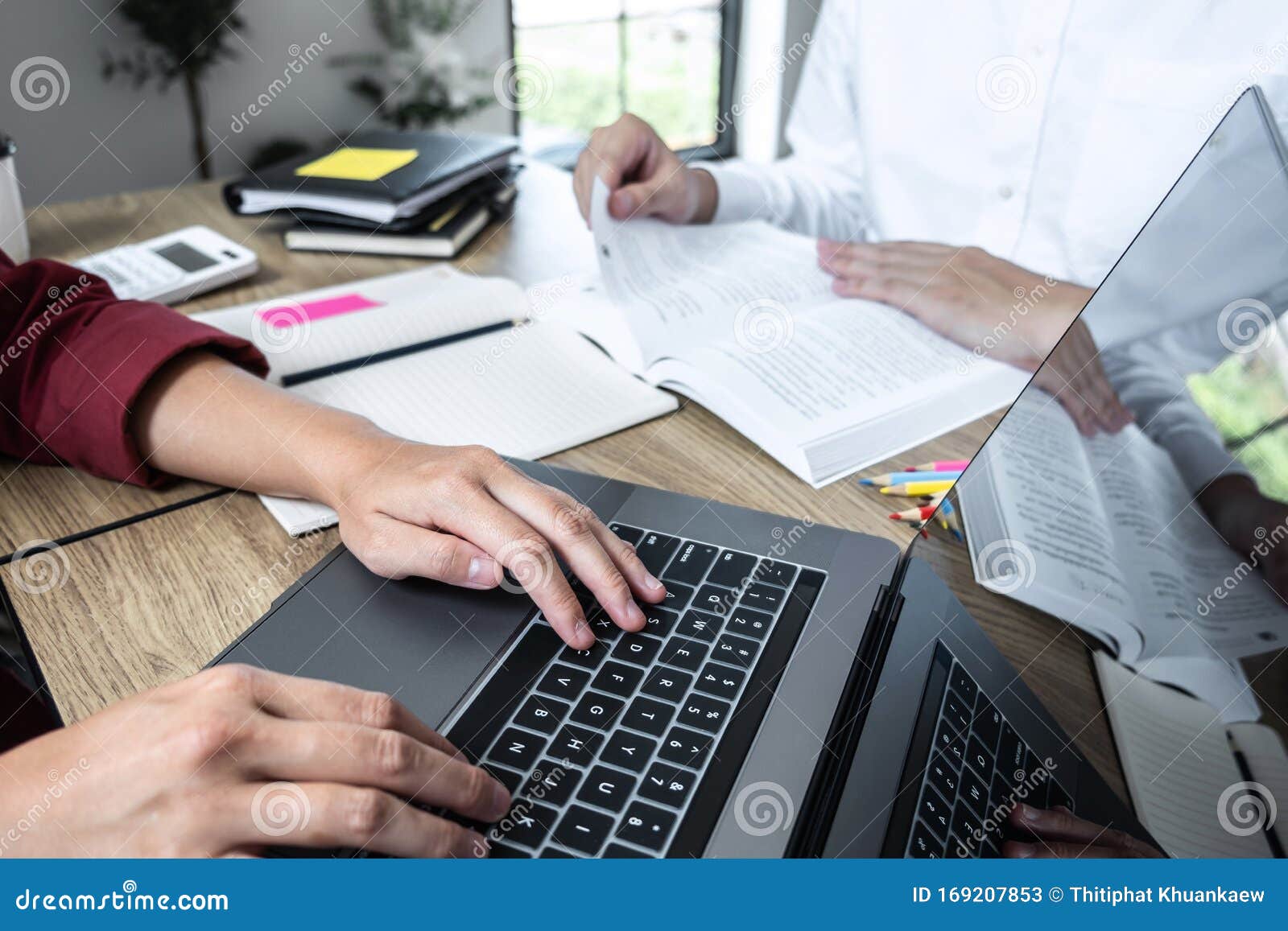 Teaching Helping Technology Concept. Woman Young Teacher Or Tutor With ...