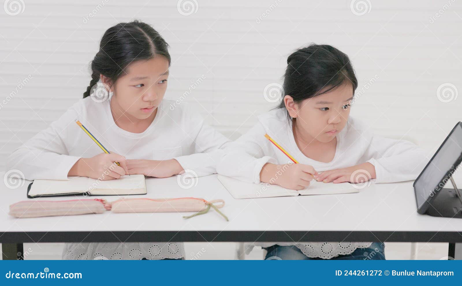 In Tutorial School, Asian Students Learn To Write in Both English and ...