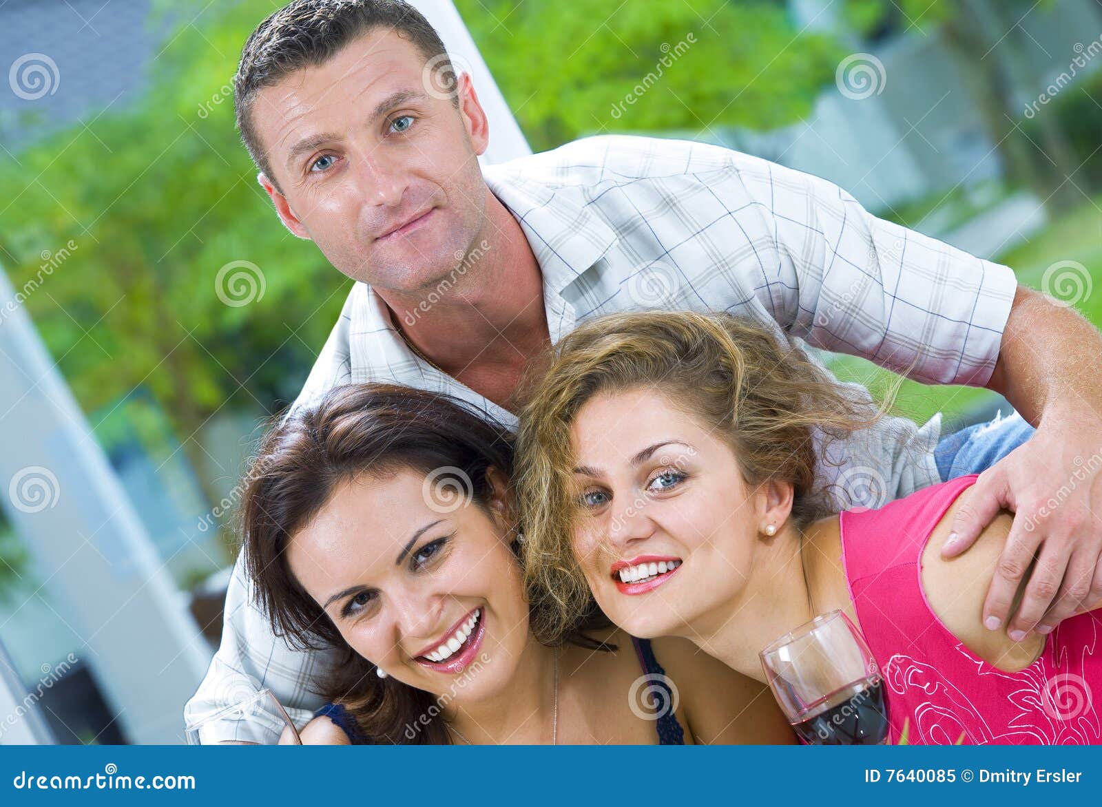 Tutti insieme immagine stock. Immagine di energia, amici - 7640085