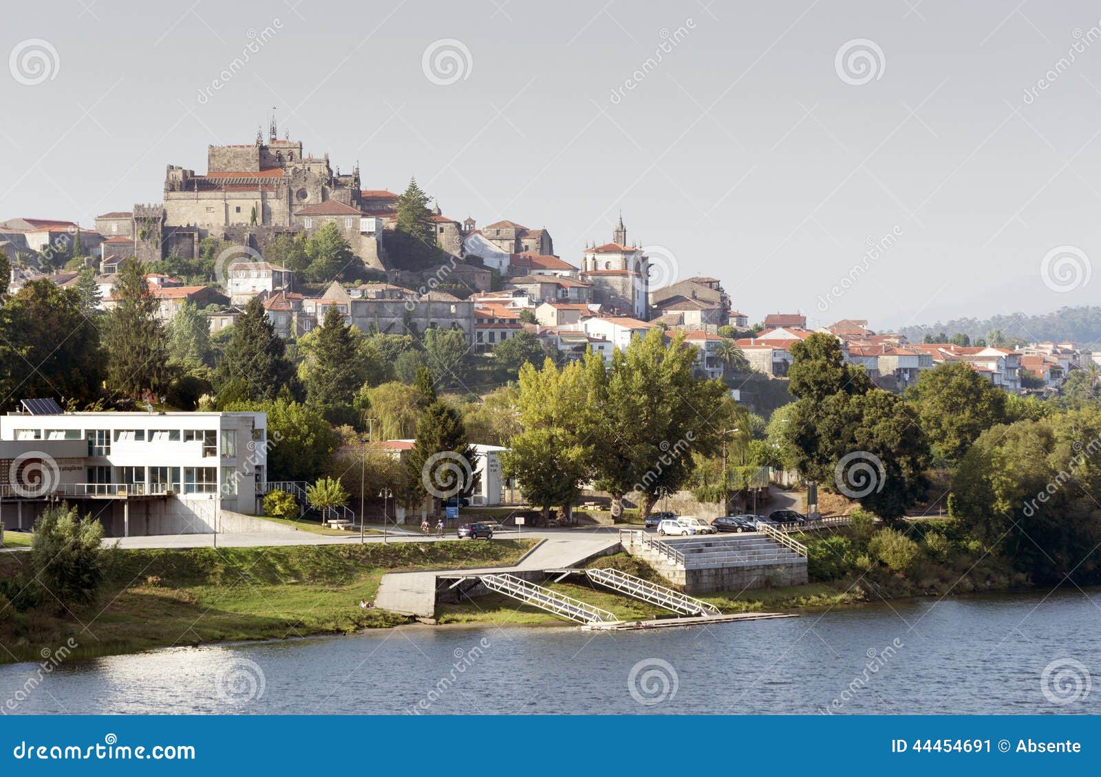 Tuy imagem de stock. Imagem de azul, paisagem, naturalizado - 44454691