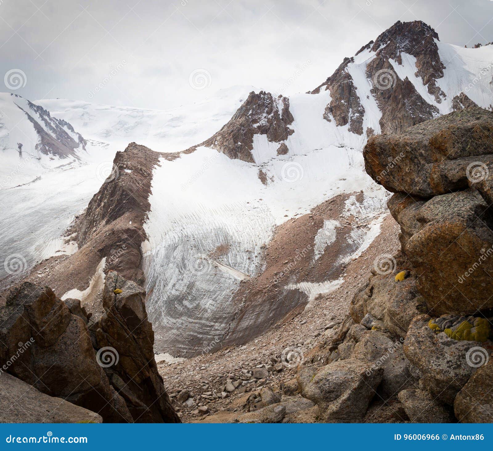 Tuyuk Su stock photo. Image of nature, summer, mountain - 96006966