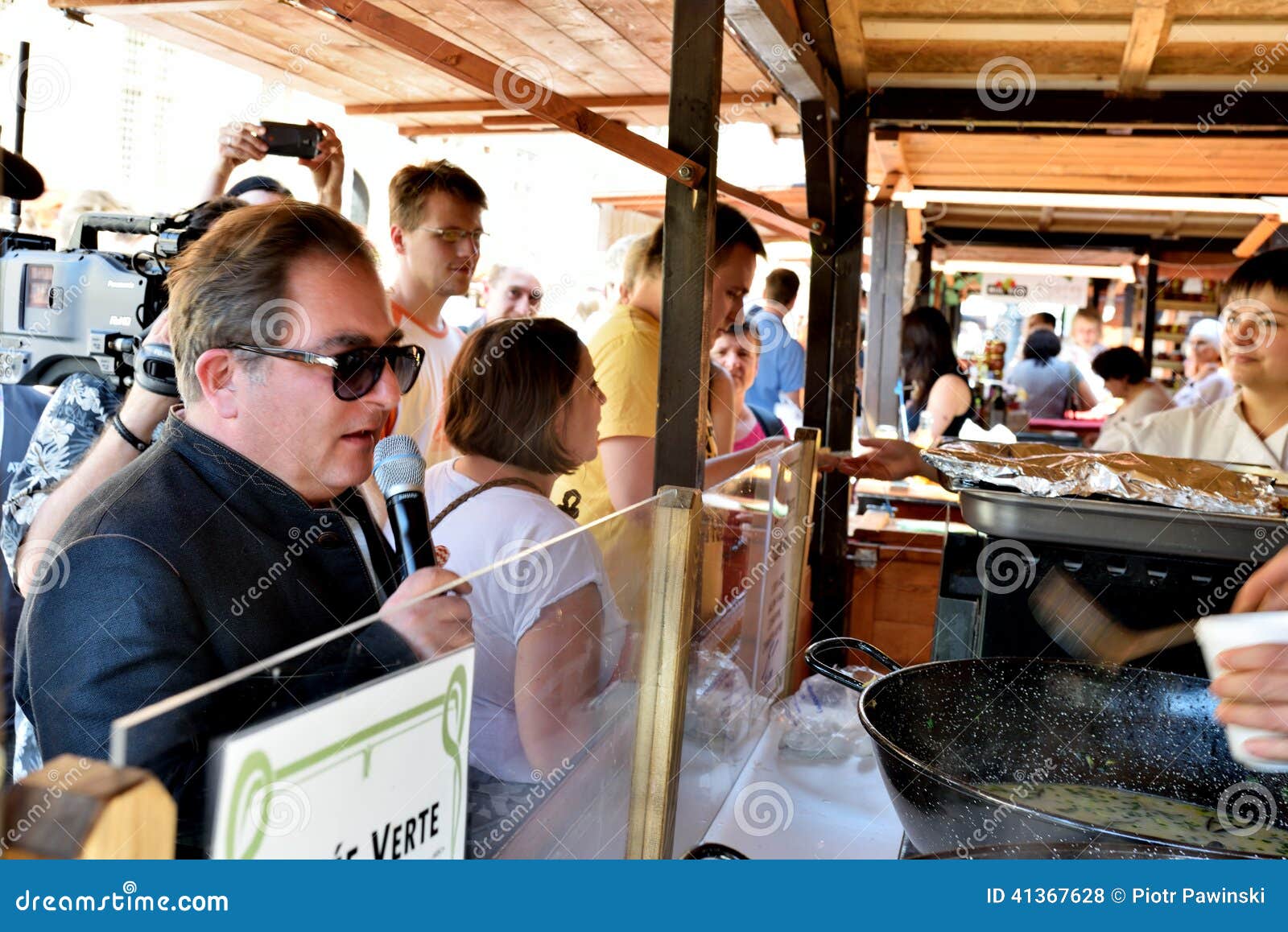 TV Chef Robert Maklowicz in the Event Editorial Stock Photo - Image of ...