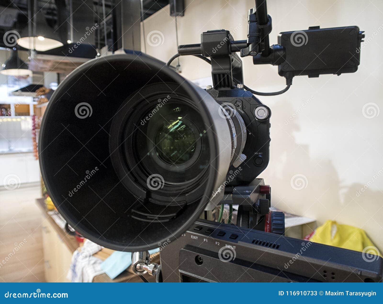 Tv camera in a studio stock image. Image of broadcasting - 116910733