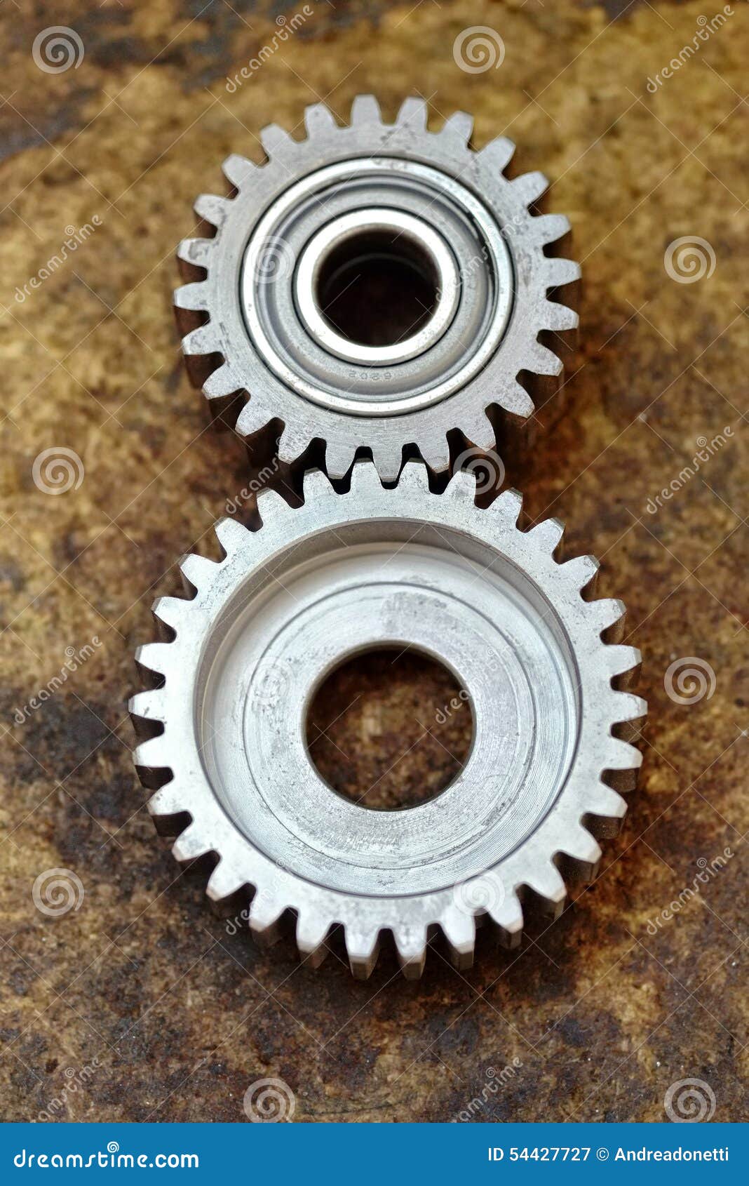 Twee Nieuwe Getande Ingeschakelde Toestellen Stock Afbeelding - Image ...