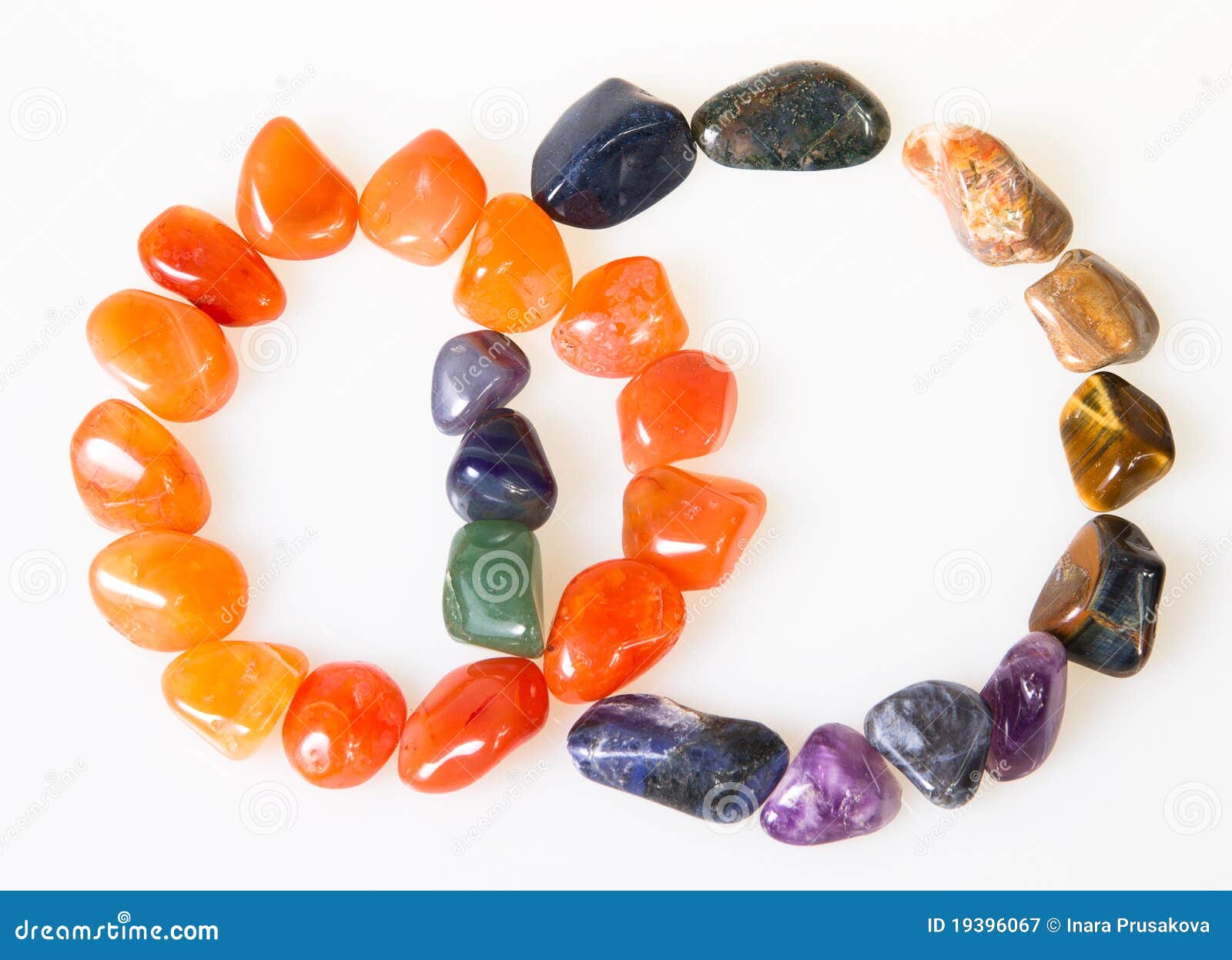 Twee Ringen Van Semi Edelstenen. Stock Afbeelding - Image of ...