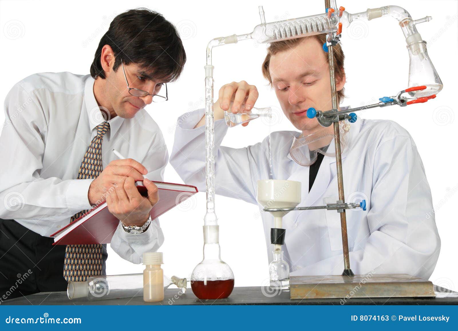 Twee Wetenschappers Doen Chemisch Experiment Stock Afbeelding - Image ...