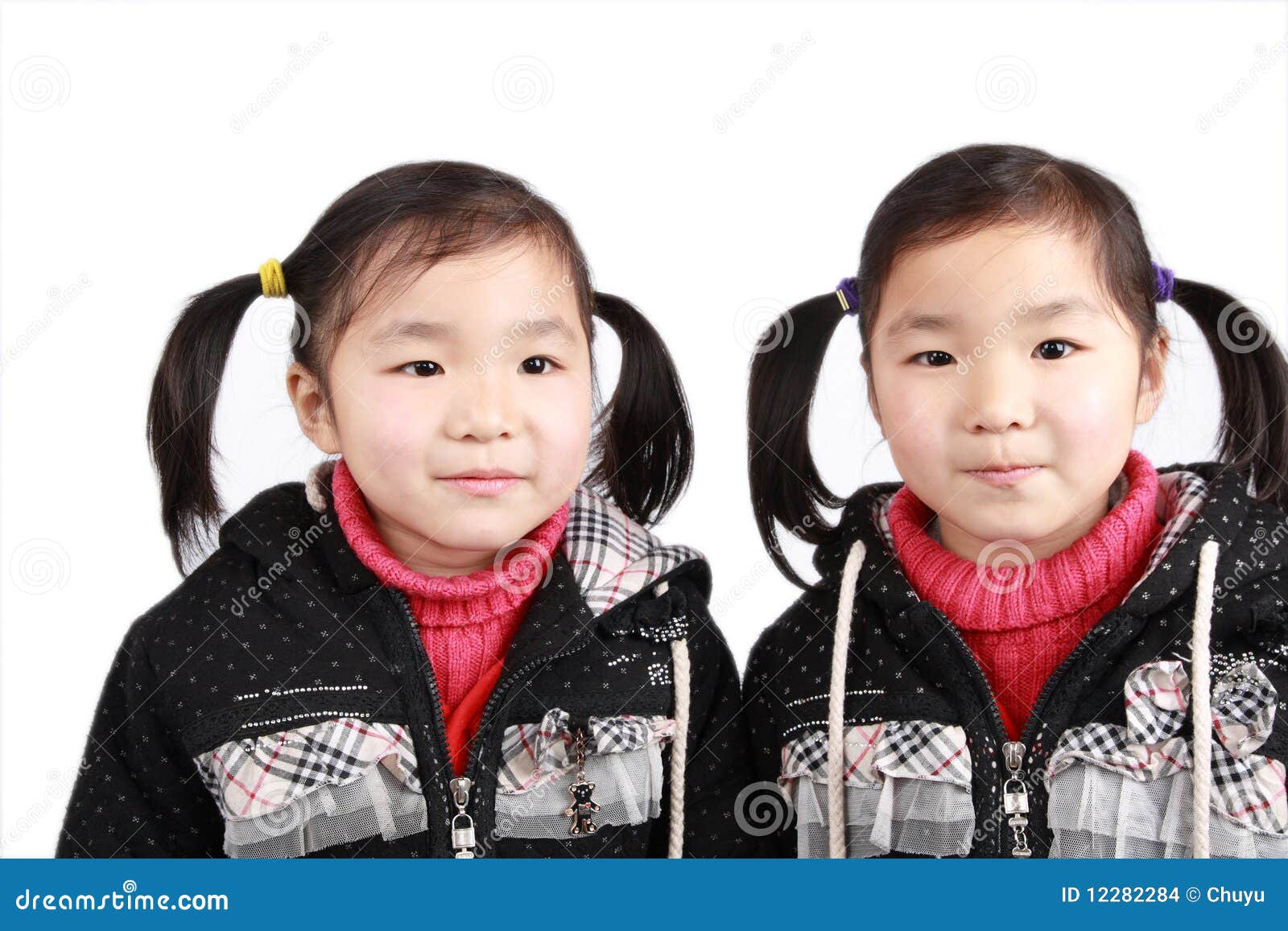 Tweelingen stock foto. Image of gezond, mooi, dochters - 12282284
