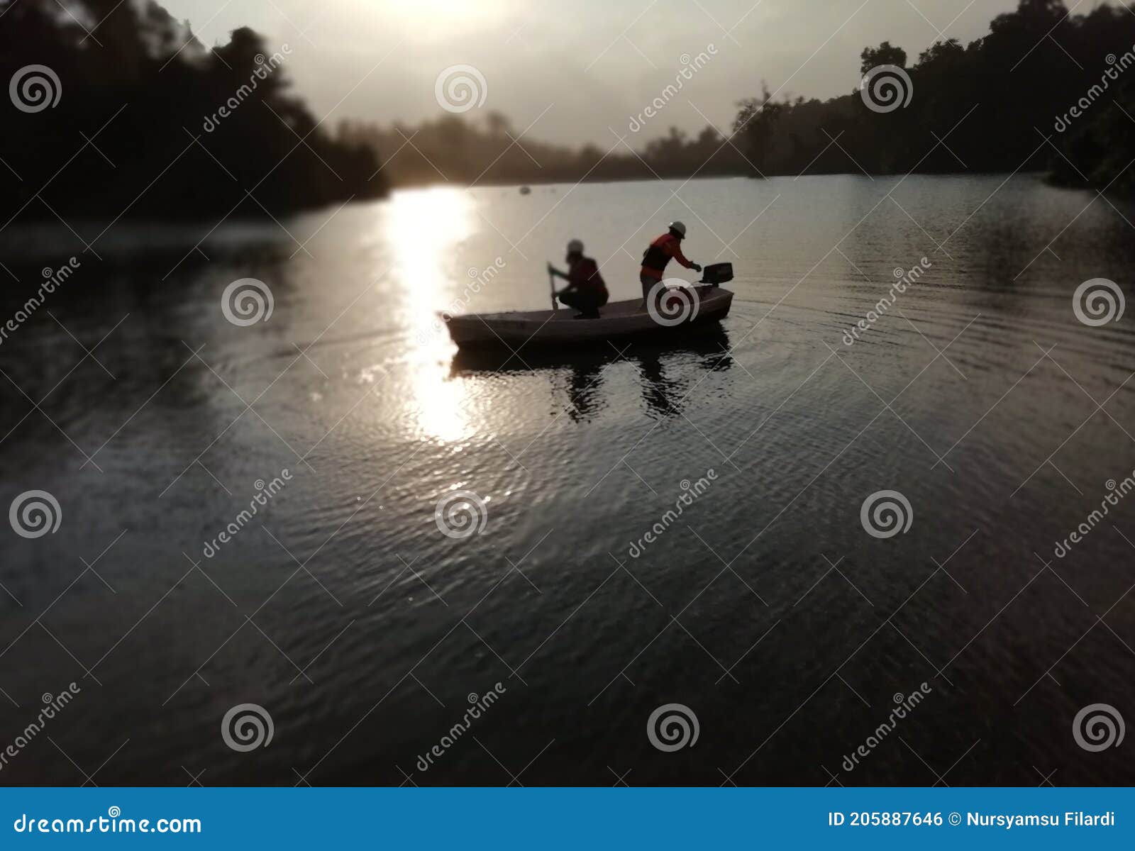 Two Men Rowing through the Dusk. Editorial Photo - Image of water, dusk ...