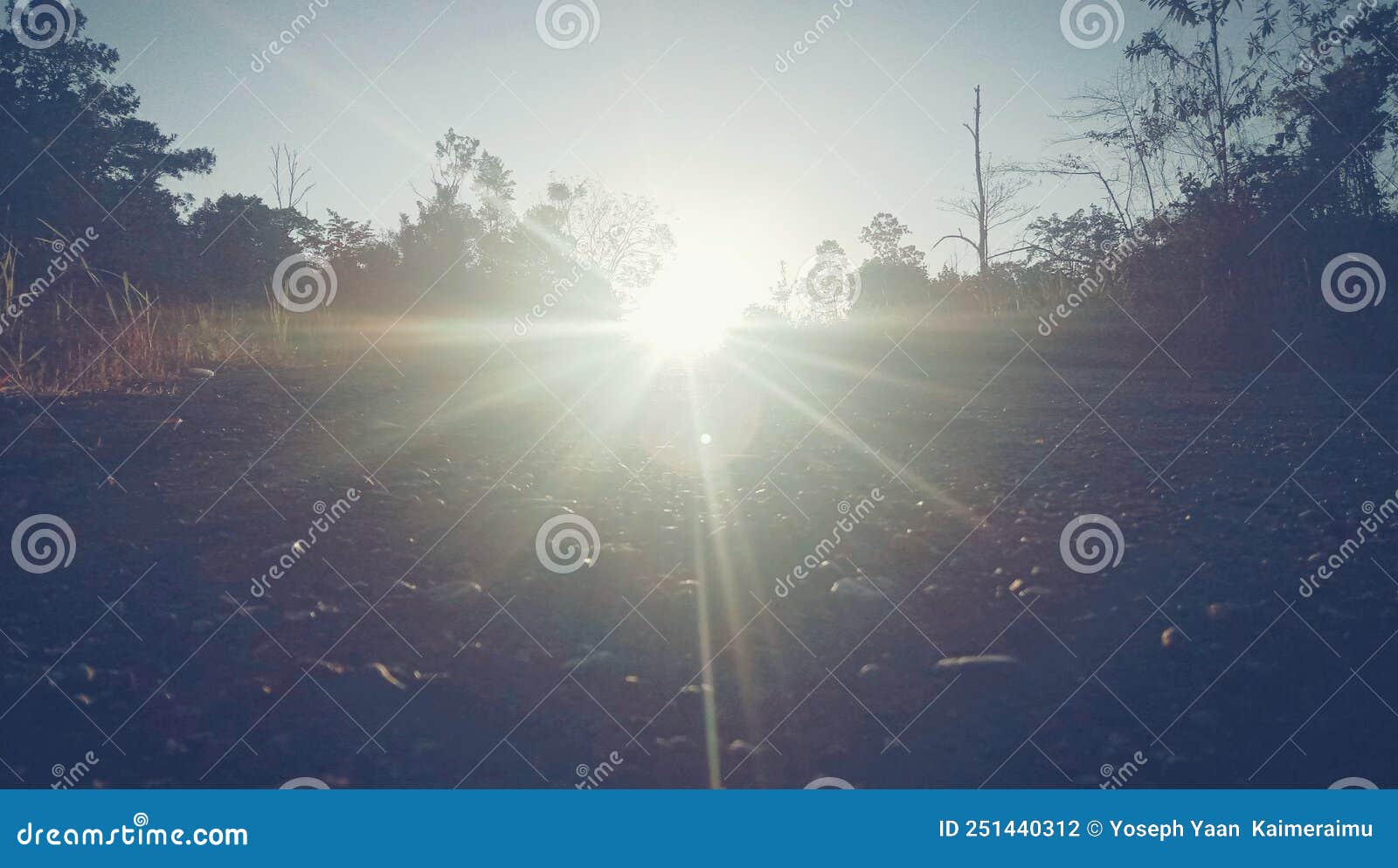 Twilight Illuminates the Highway Stock Photo - Image of horizon, dawn ...