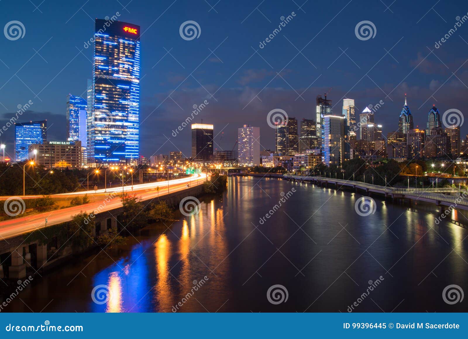 Twilight Philadelphia Skyline Editorial Image - Image of historic ...