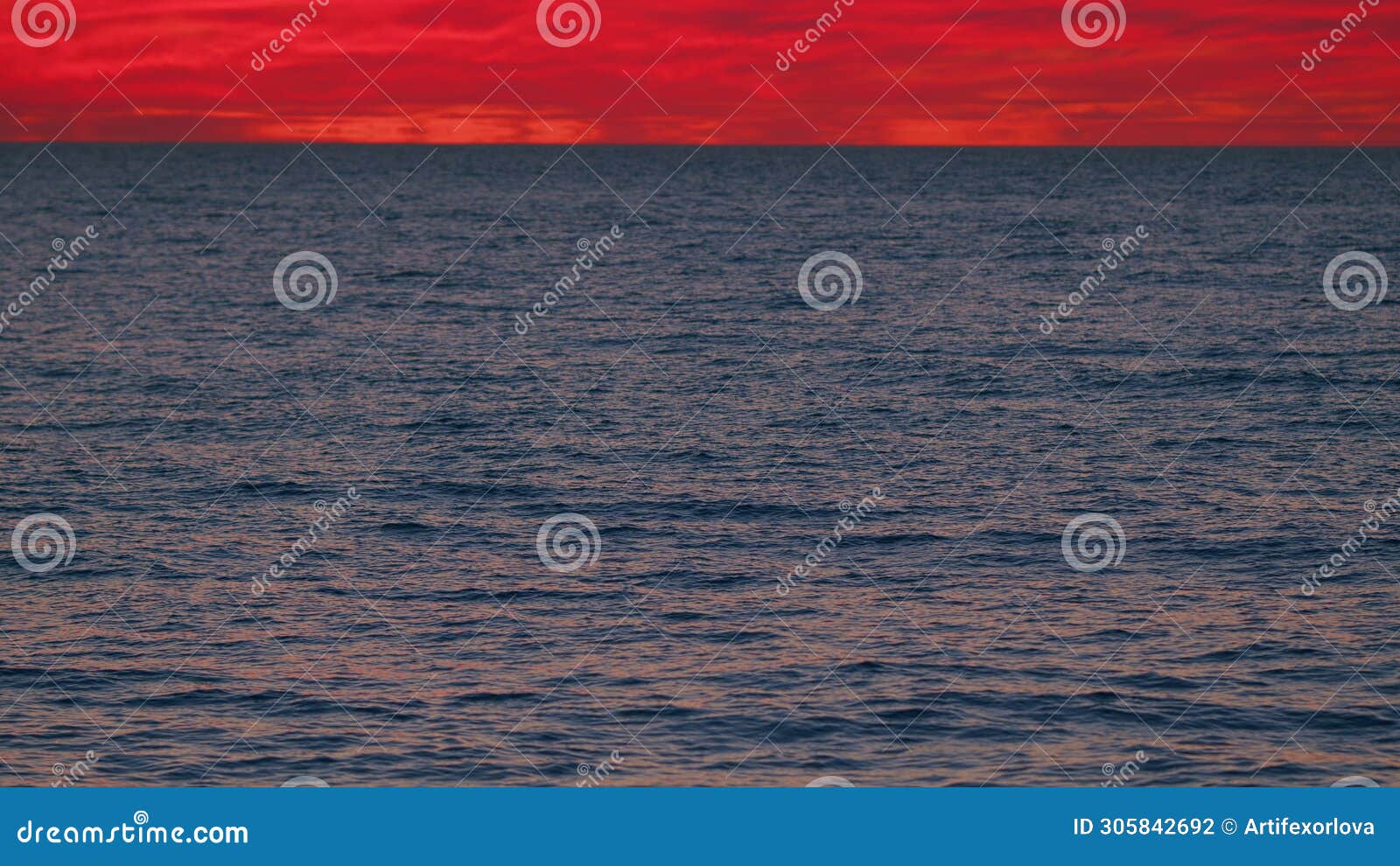 Twilight Pink and Purple Colors. Dramatic Sunset Cloudy Sky Background ...