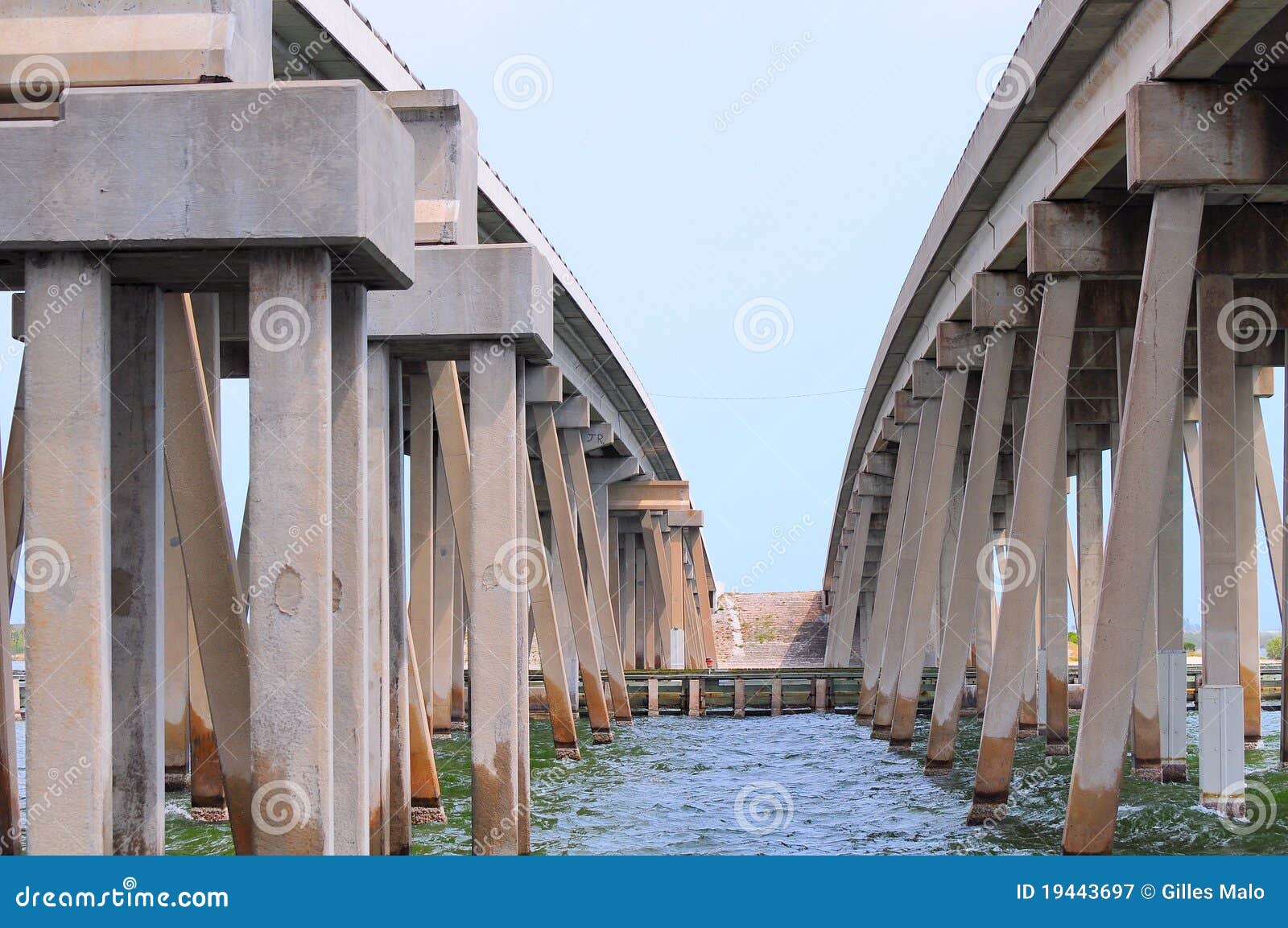 Twin Bridges stock image. Image of splitting, high, driving - 19443697