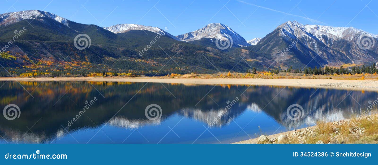 Twin lakes in Colorado stock photo. Image of seasons - 34524386