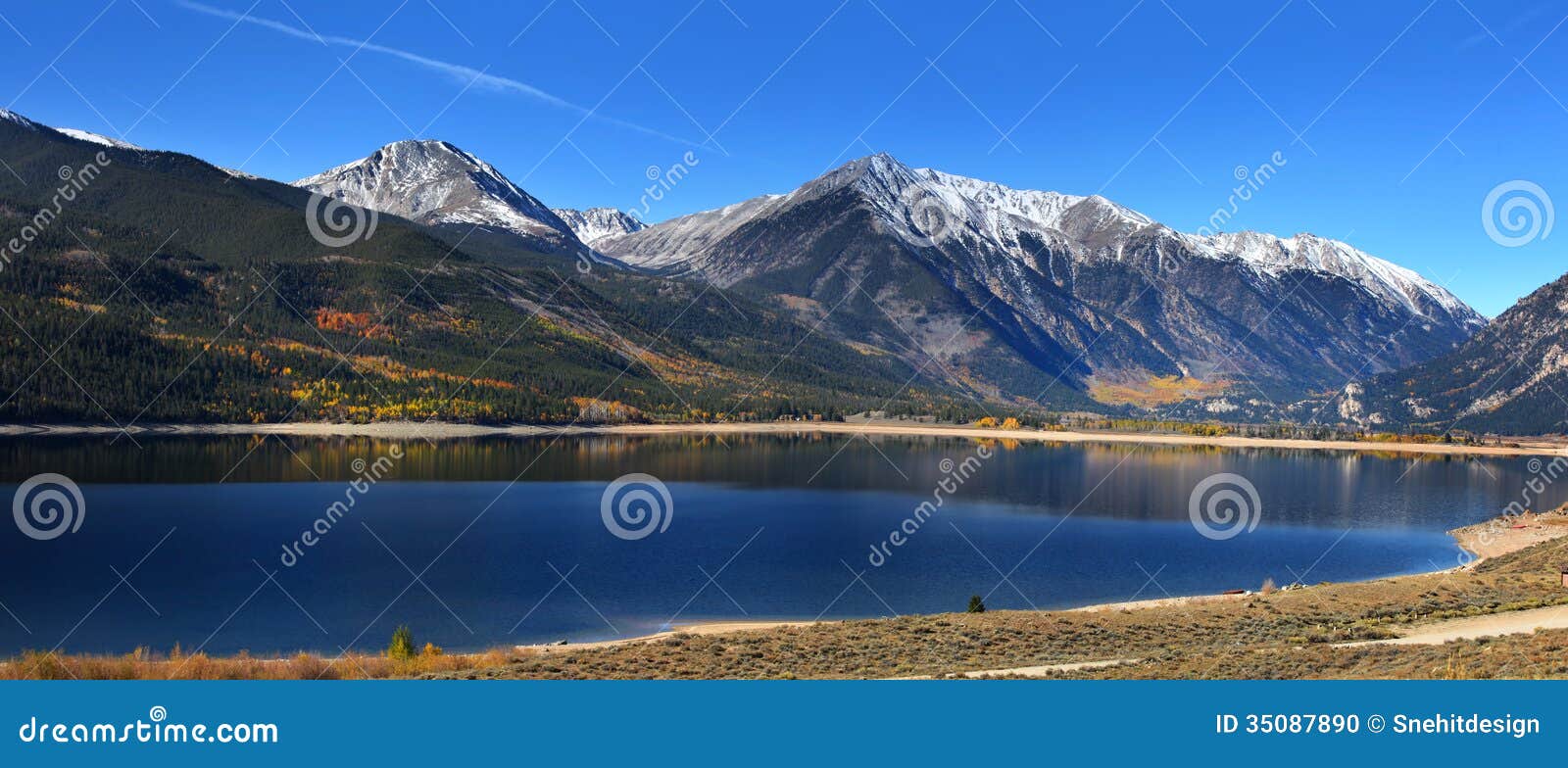 Twin lakes in Colorado stock photo. Image of blue, gold - 35087890