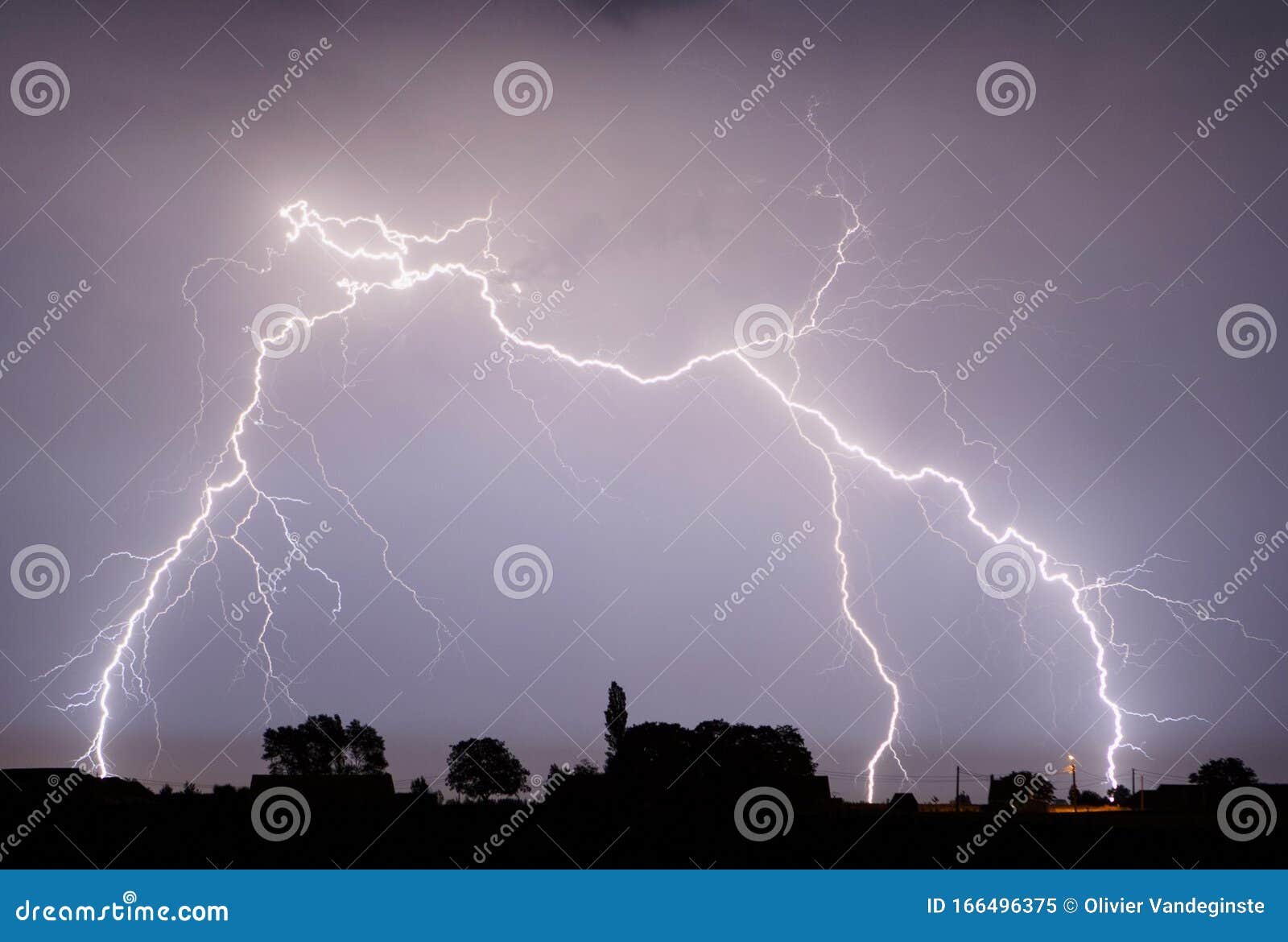 Lightning Is A Naturally Occurring Electrostatic Discharge. Stock ...