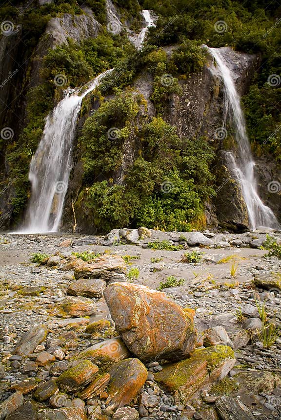 Twin Waterfalls stock photo. Image of gorge, nature, water - 14395848