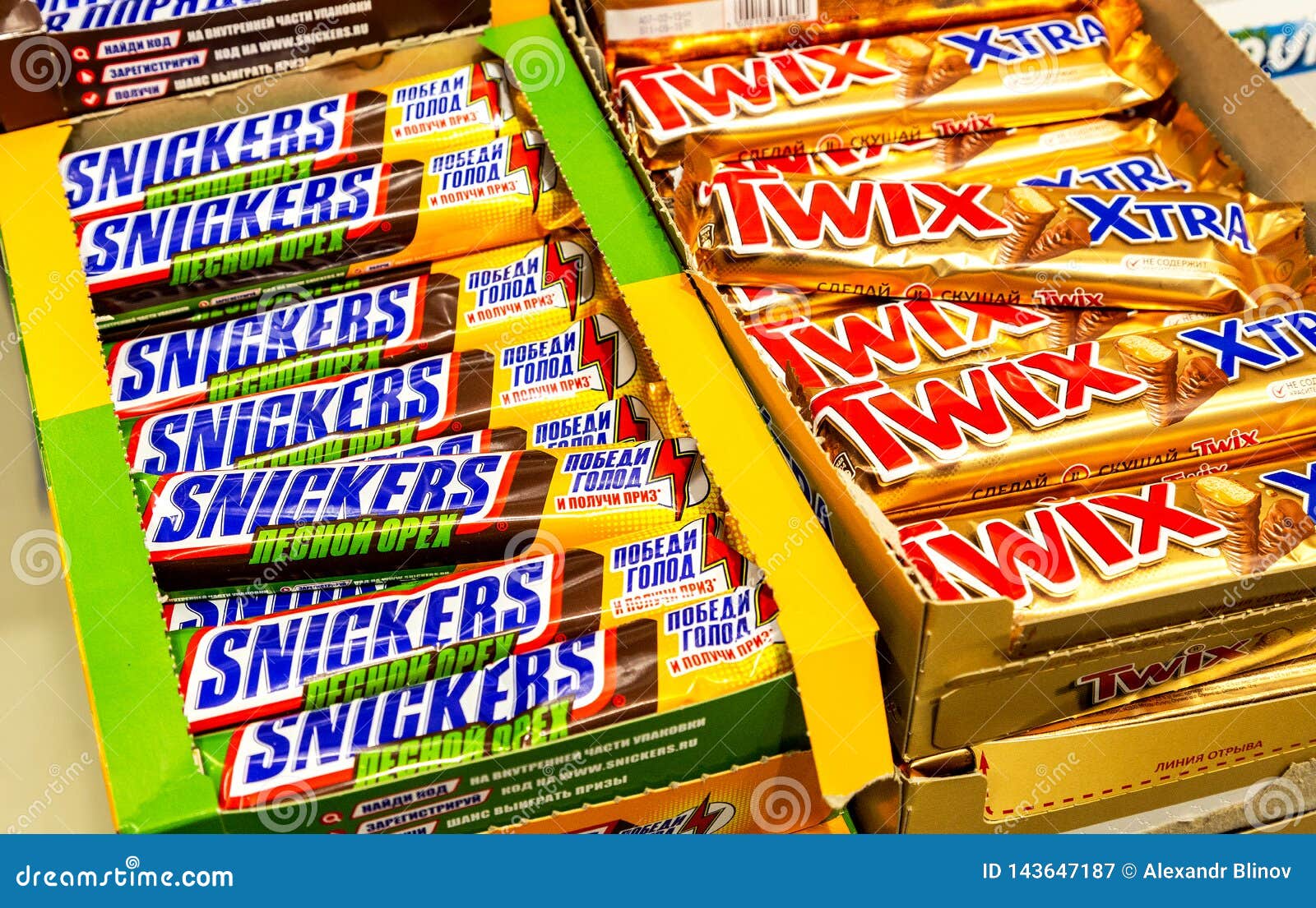 Twix and Snickers Chocolate Bars Editorial Photography - Image of ...