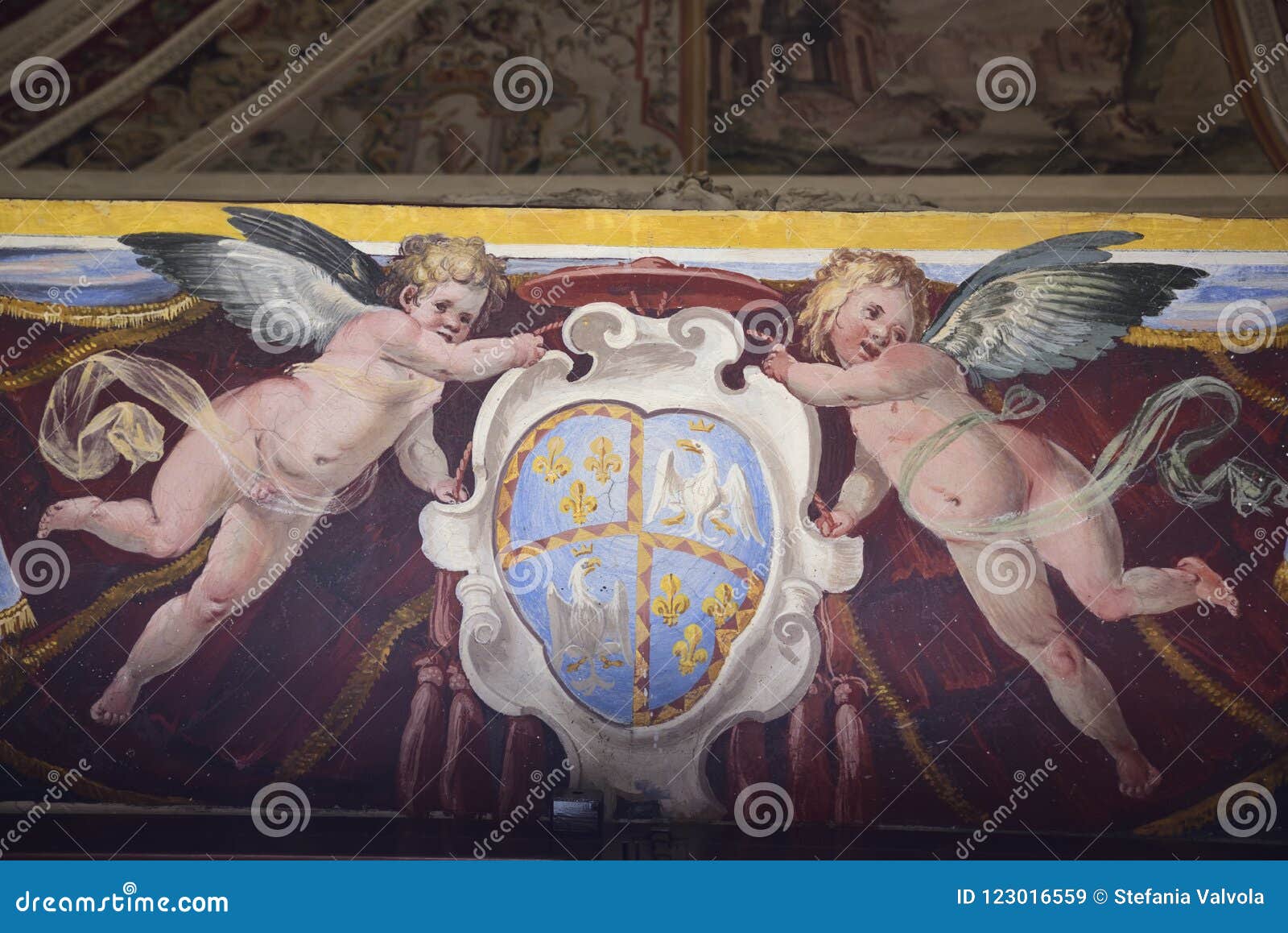 Two Angels Hold a Coat of Arms Editorial Stock Image - Image of arms ...