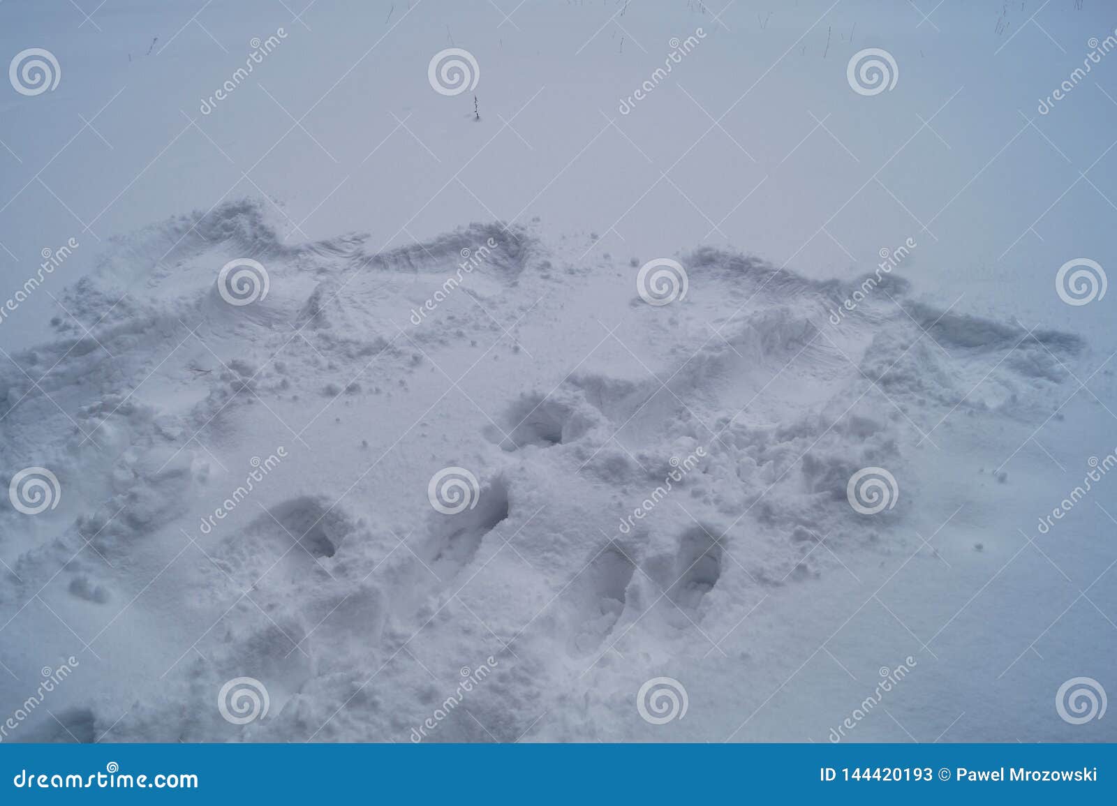 Two angels on the snow stock image. Image of white, angels - 144420193