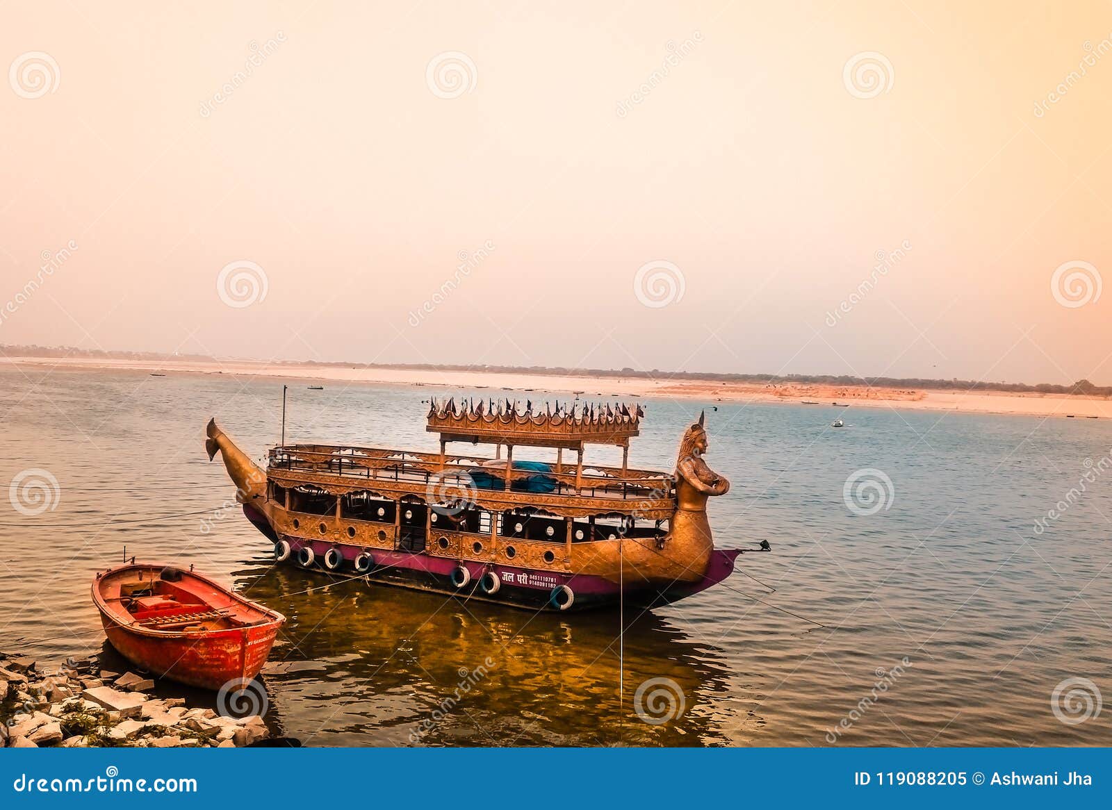 Banaras ghat editorial image. Image of banaras, ride - 119088205