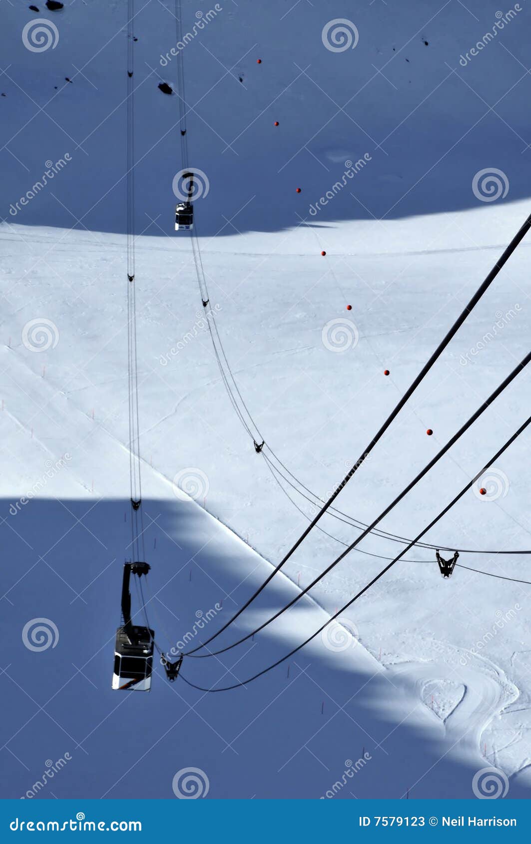 Two Cable Cars Over a Glacier Stock Image - Image of glacier, mountains ...