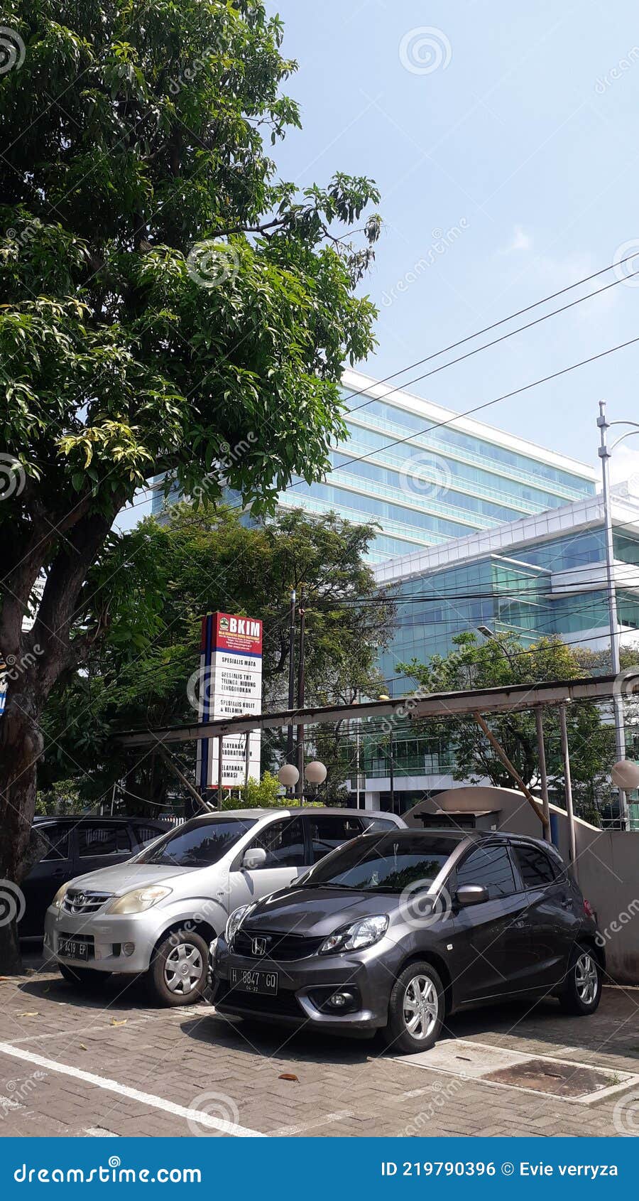 Two Car are parking editorial photo. Image of vehicle - 219790396