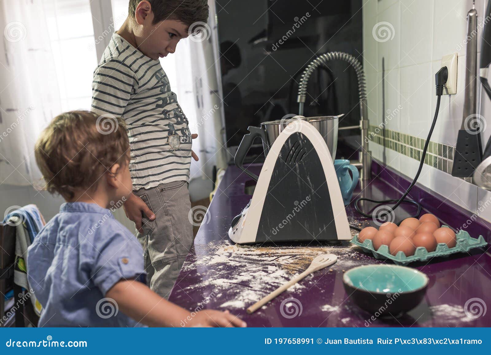 Two Children Baking Cake at Home Stock Image - Image of pretty, baking ...