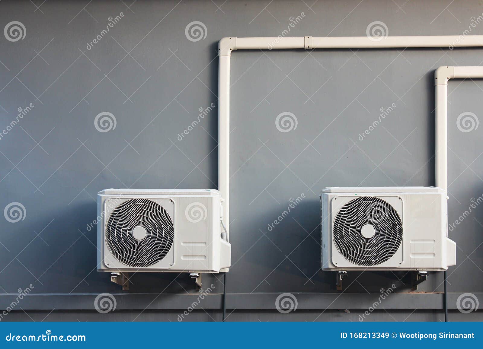 Two Compressors of Air Conditioner 库存图片 - 图片 包括有 行业, 背包: 168213349