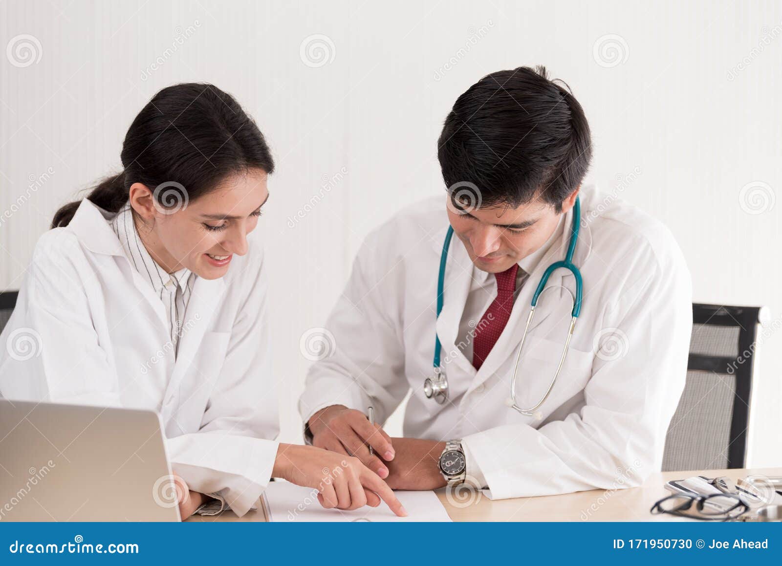 Two Doctors Have Working Together with Happiness in the Hospital Stock ...