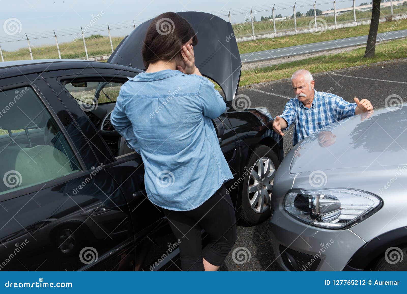 Two Drivers Arguing after Traffic Accident Stock Photo - Image of road ...
