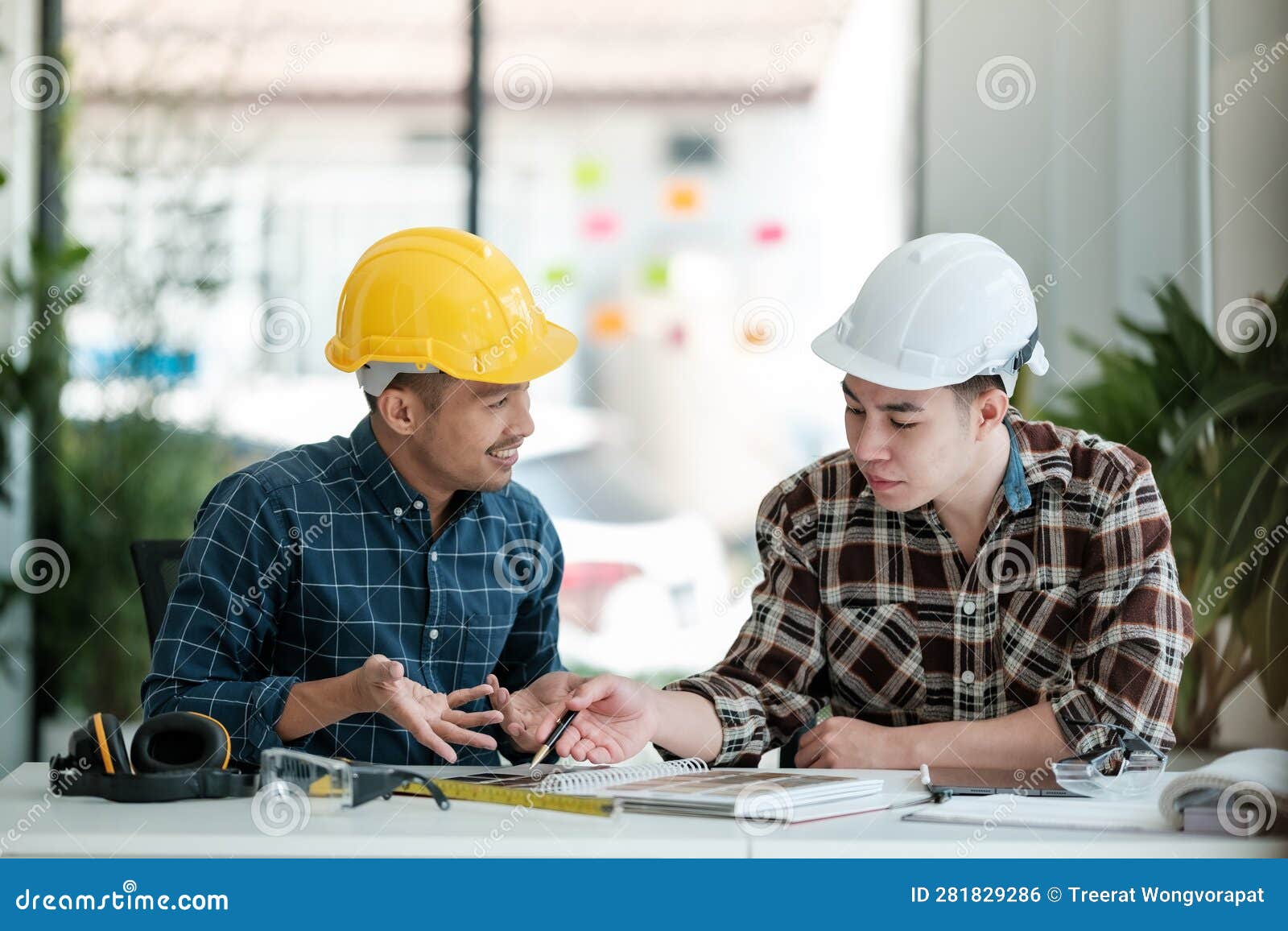 Two Engineers Discussion and Planning about Project. Brainstorming of ...