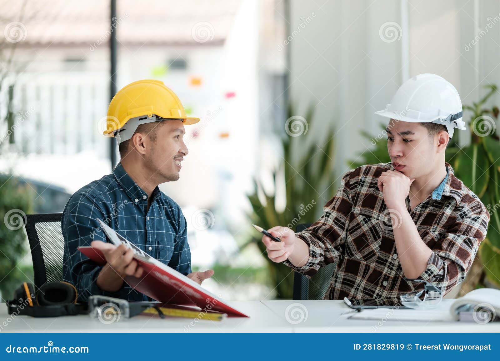 Two Engineers Discussion and Planning about Project. Brainstorming of ...