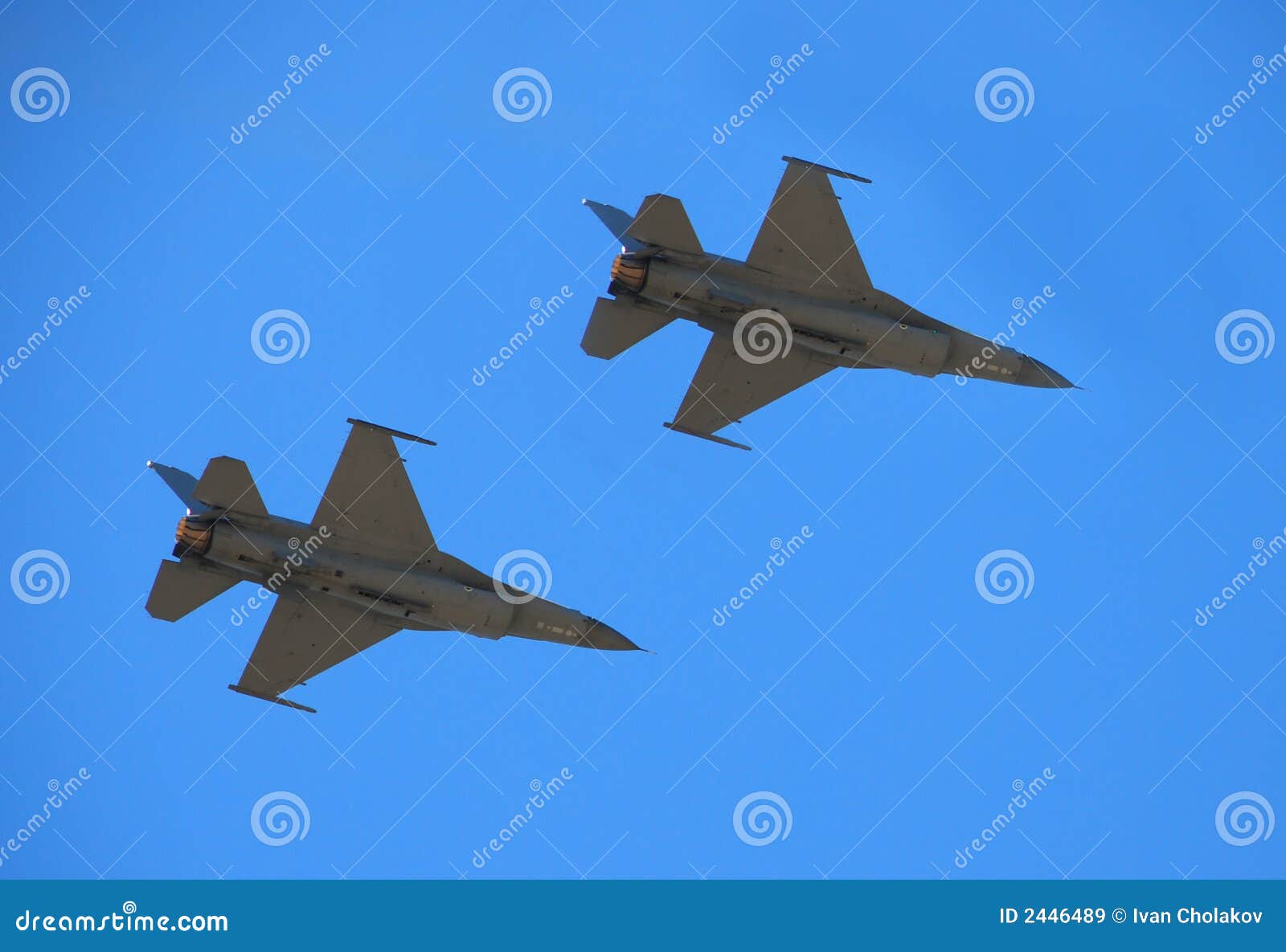 Two F-16 jet fighters stock image. Image of plane, speed - 2446489