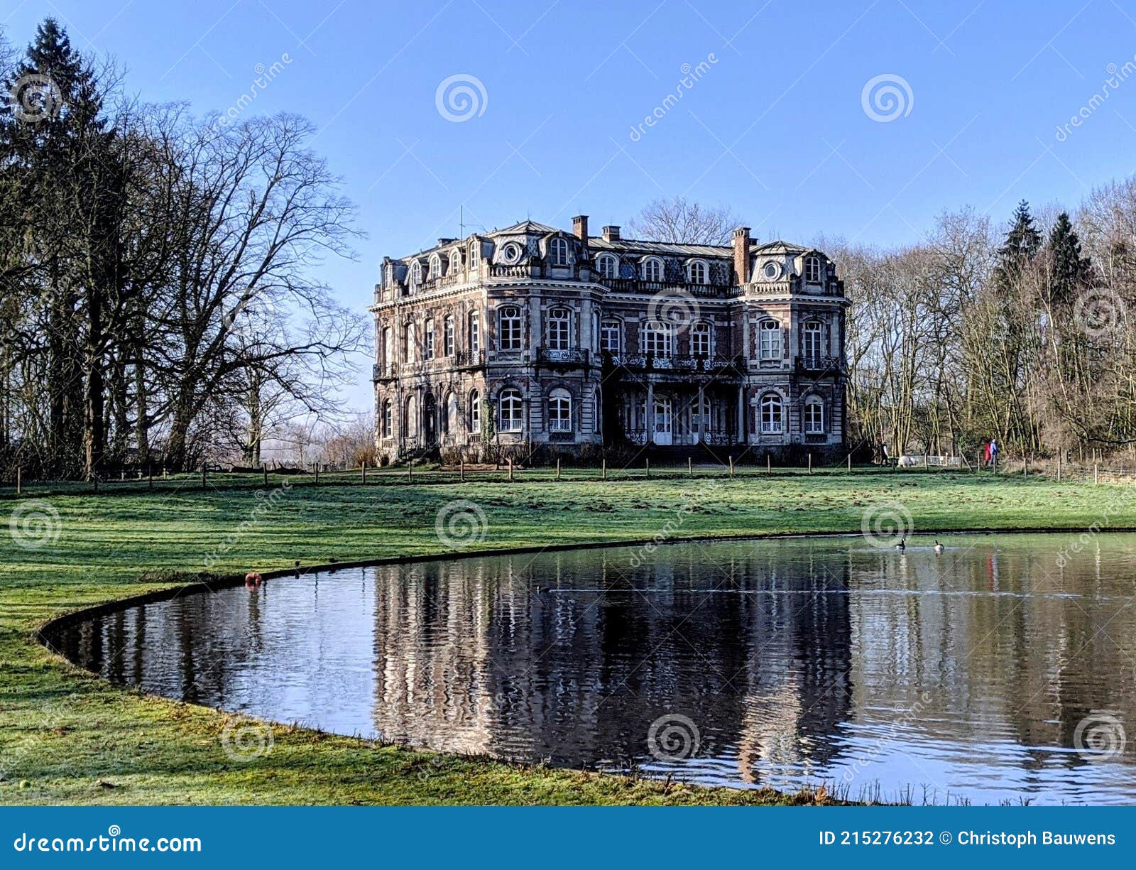 Two Floor Castle at the Lake Stock Photo - Image of river, waterway ...