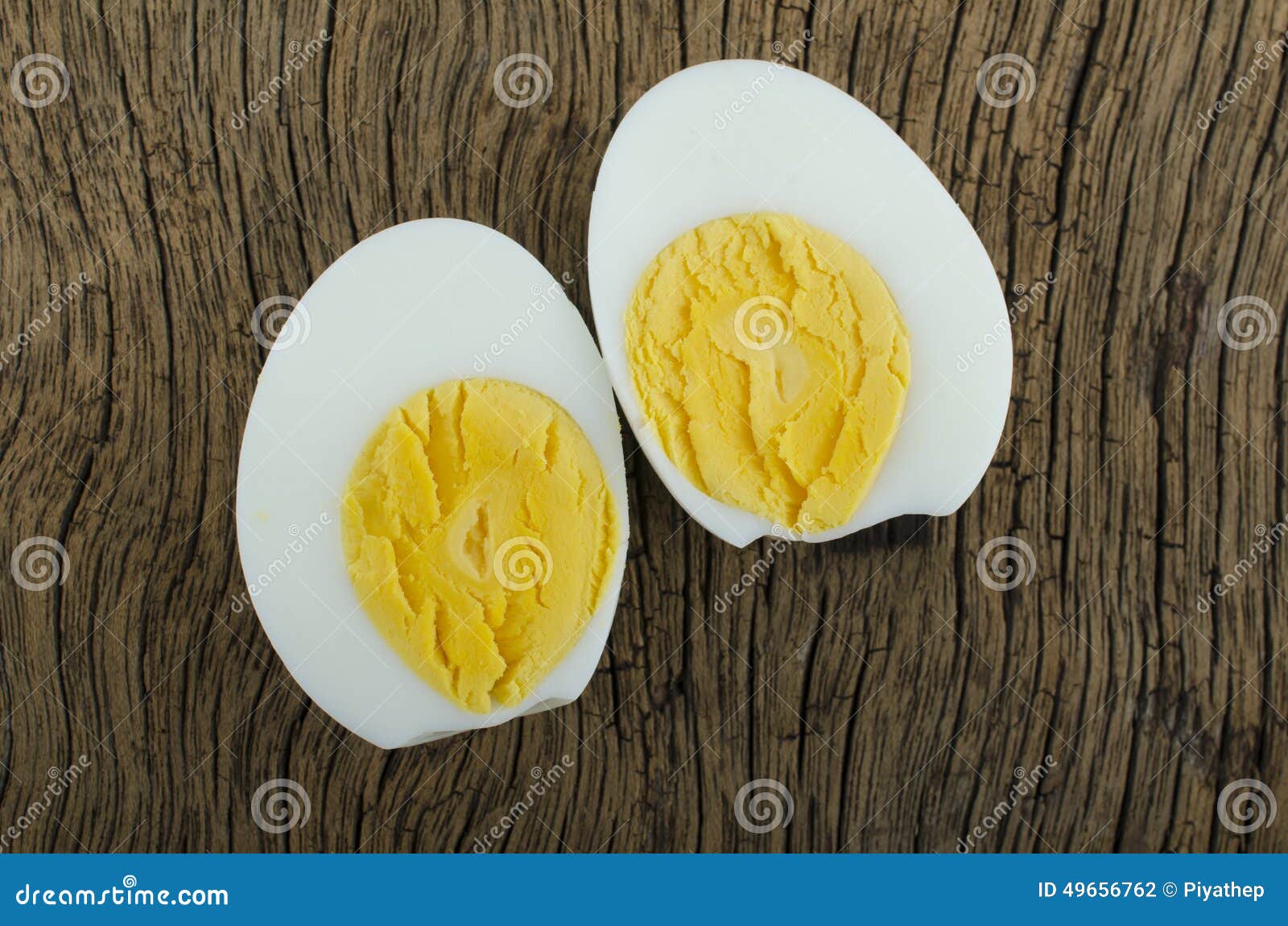Two halves of a boiled egg stock photo. Image of nutrition - 49656762