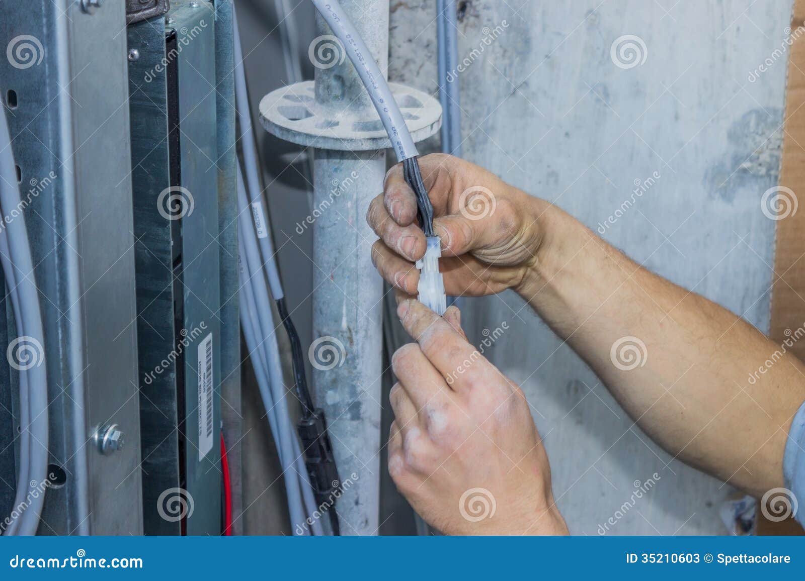 Two Hands Holding 4-Pin Cable Plug and Socket 2 Stock Image - Image of ... Two Hands Holding 4-Pin Cable Plug and Socket 2 Stock Image - Image of ...