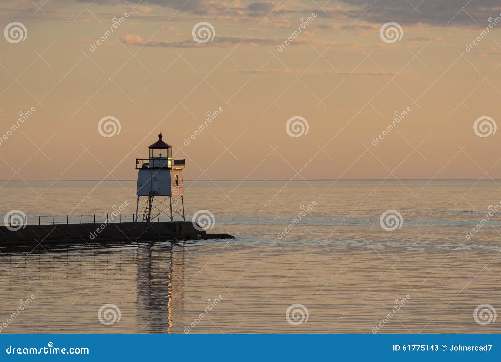 Two Harbors Breakwater Lighthouse Stock Image - Image of pier, harbor ...