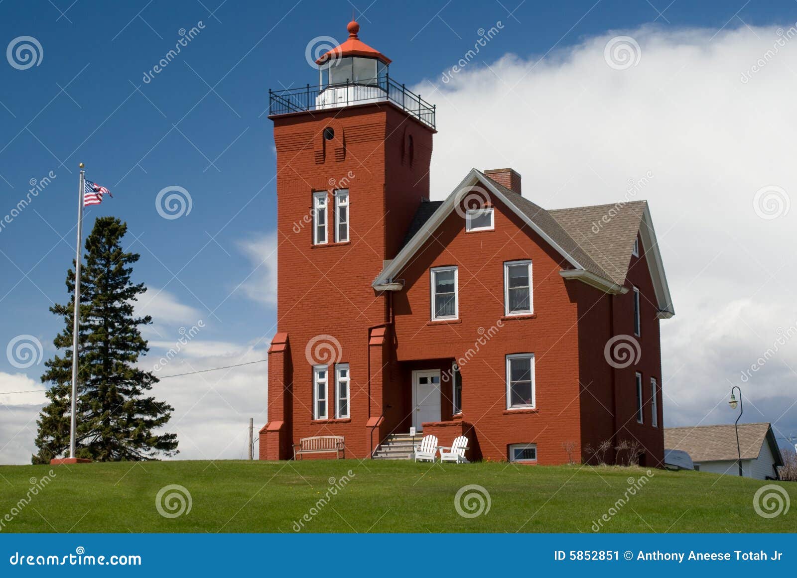 Two Harbors Lighthouse stock image. Image of nature, great - 5852851