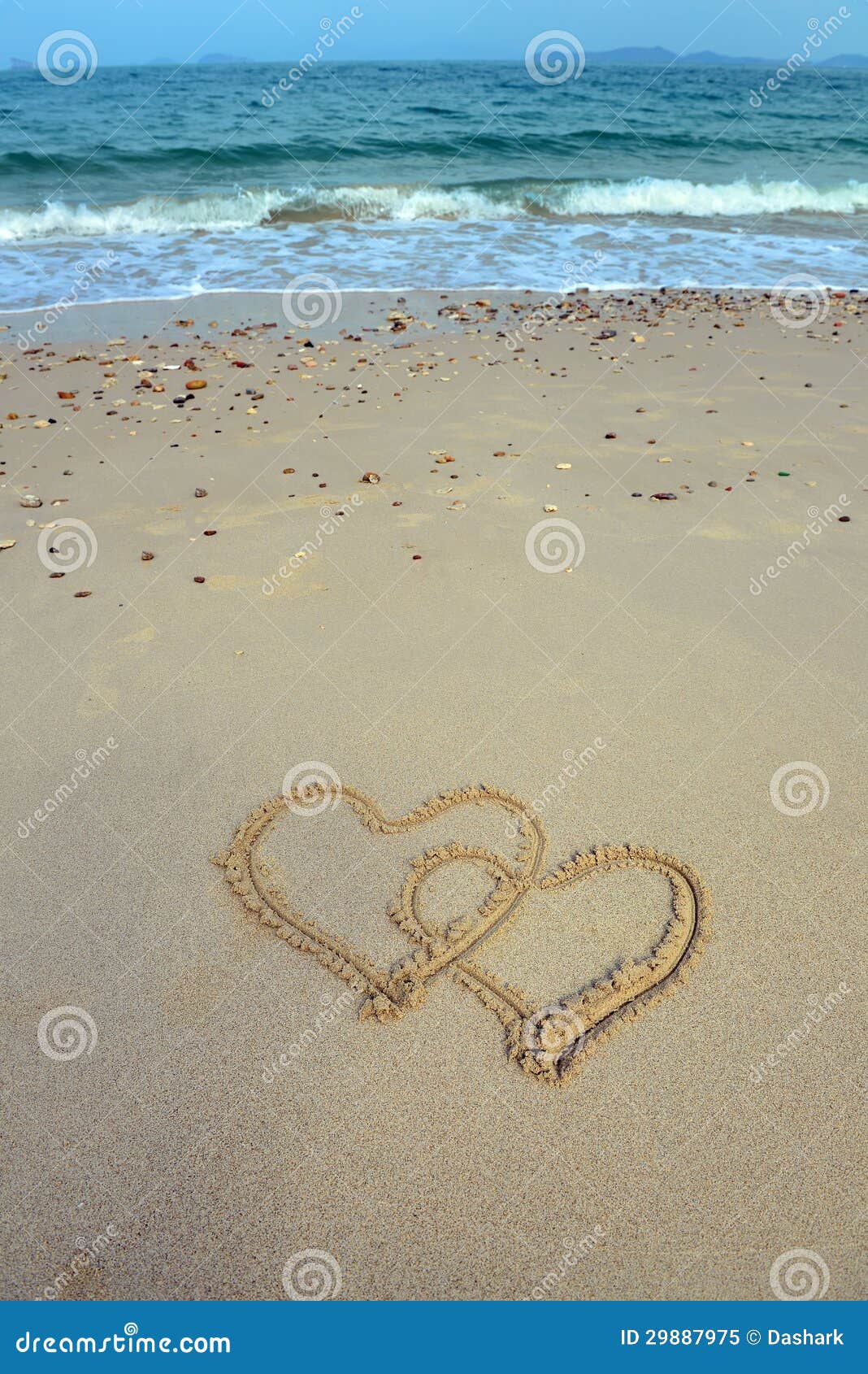 Connected Hearts Sand Photos - Free & Royalty-Free Stock Photos from ...