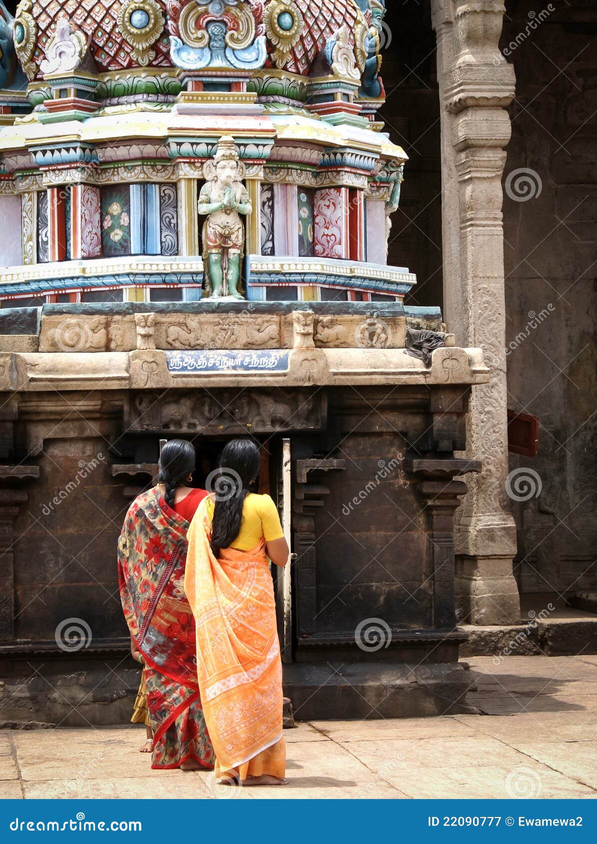 Two Hindu Women Praying in a Temple Editorial Photography - Image of ...