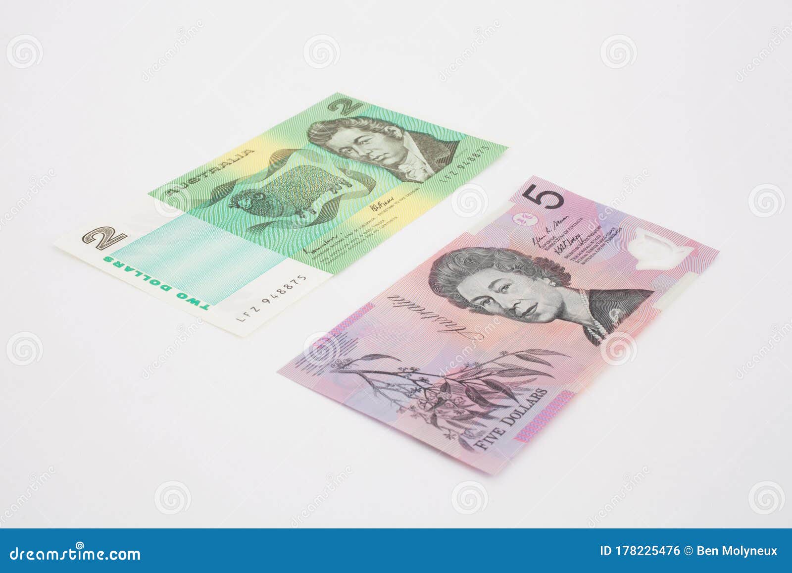 Two Historic Australian Dollar Banknotes Editorial Photo - Image of ...