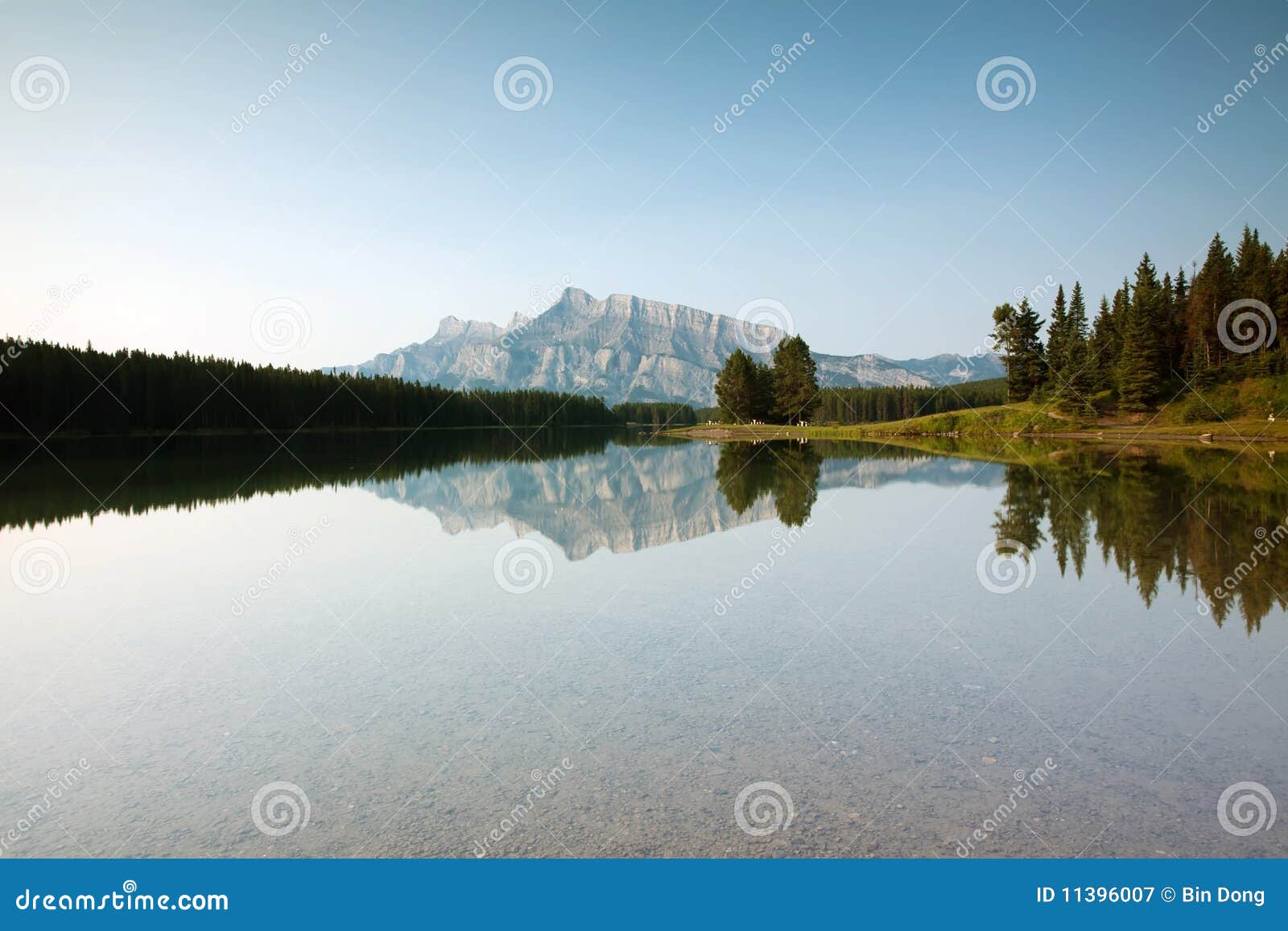 Two Jack Lake stock image. Image of water, canada, winter - 11396007